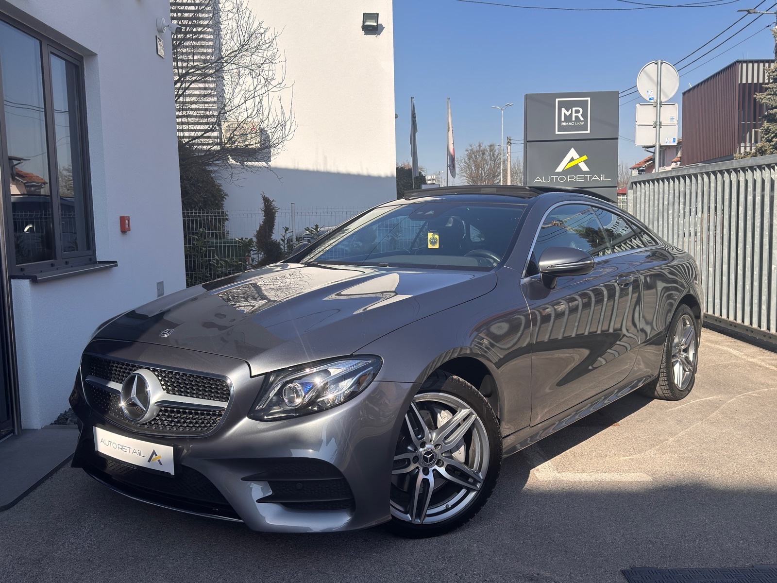 MERCEDES - BENZ E COUPE 220d 4 MATIC AMG PANORAMA BURMESTER 19, 2018 god.