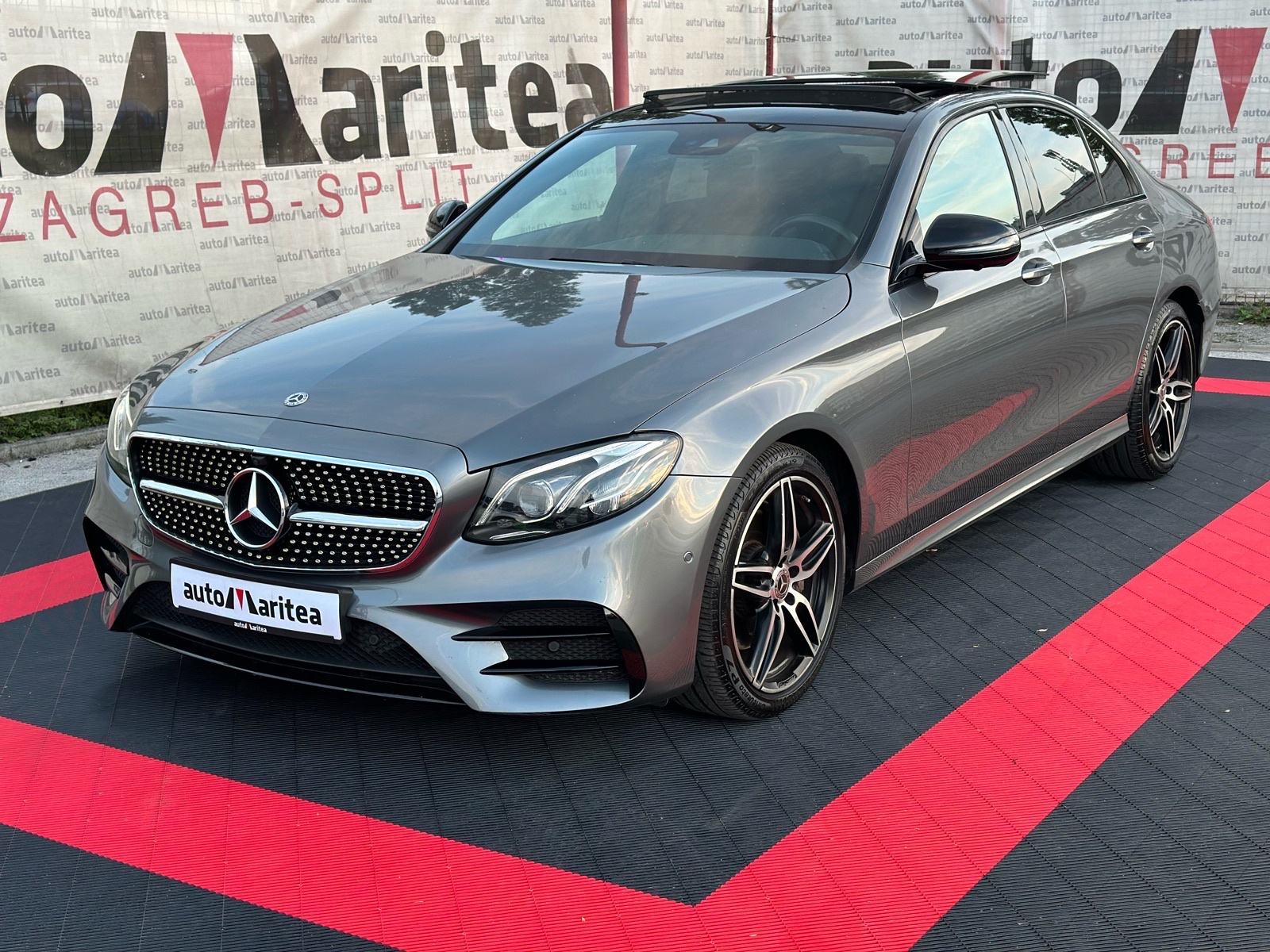 Mercedes-Benz E-klasa 220 D AMG Facelift, Panorama, 360 kam, Multibeam ...