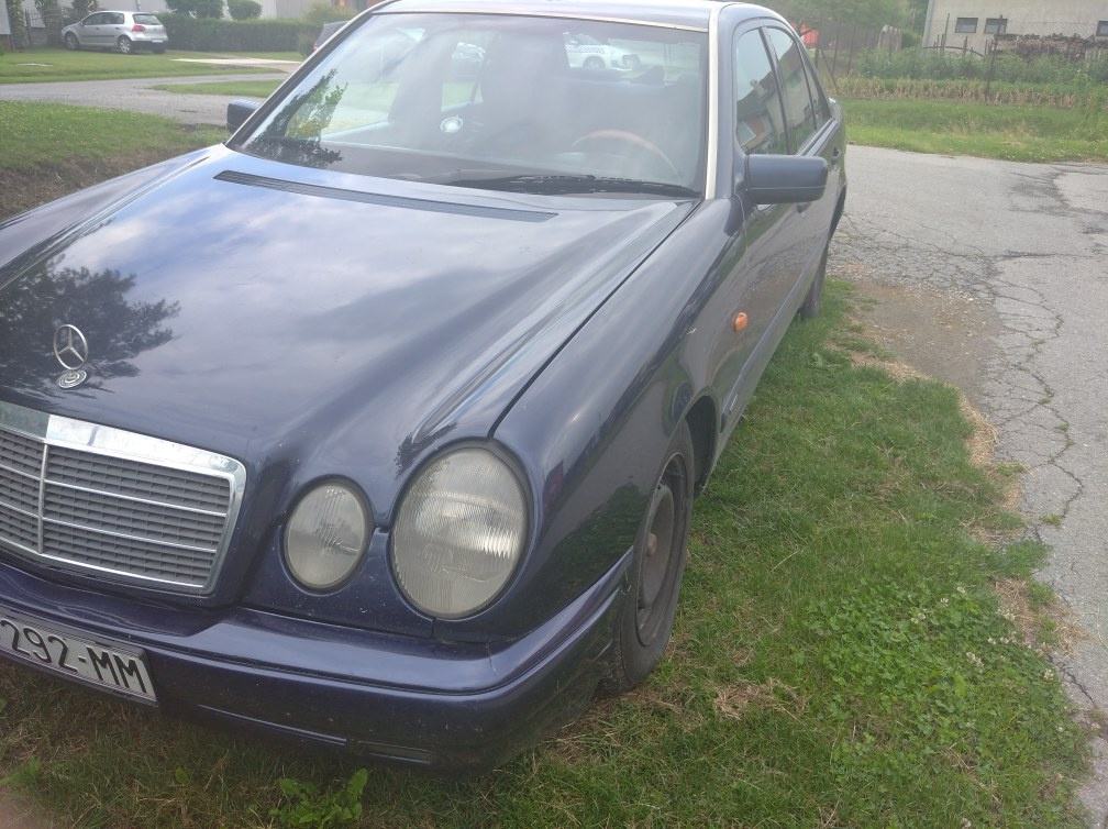 Mercedes-Benz E-klasa 290 TD Classic, 1996 god.
