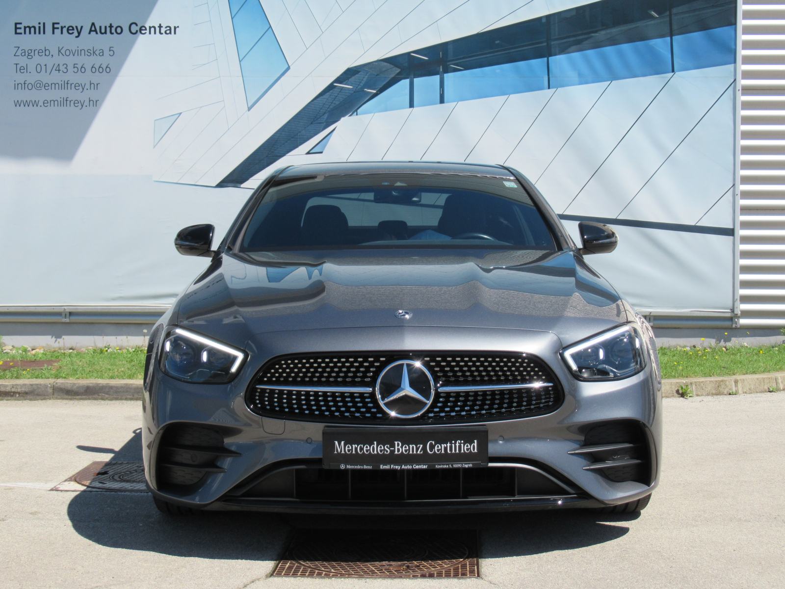 Mercedes-Benz E-klasa 220 d AMG Line/Night paket/Multibeam/Widescreen ...