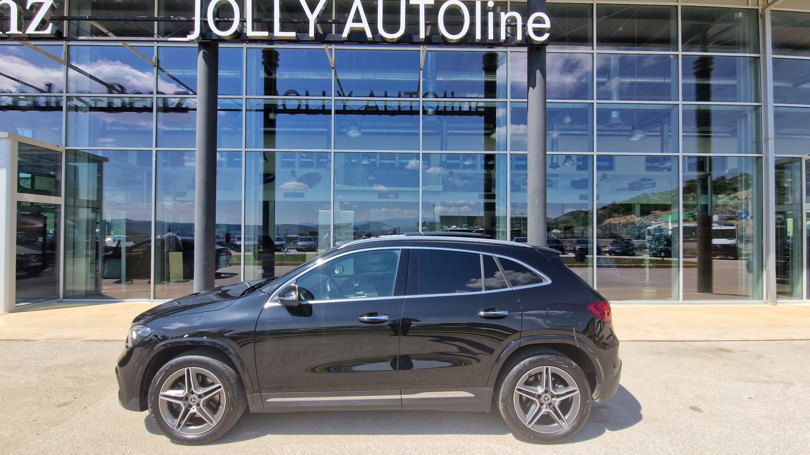 Mercedes-Benz GLA 250 e / AMG line, 2023 god.