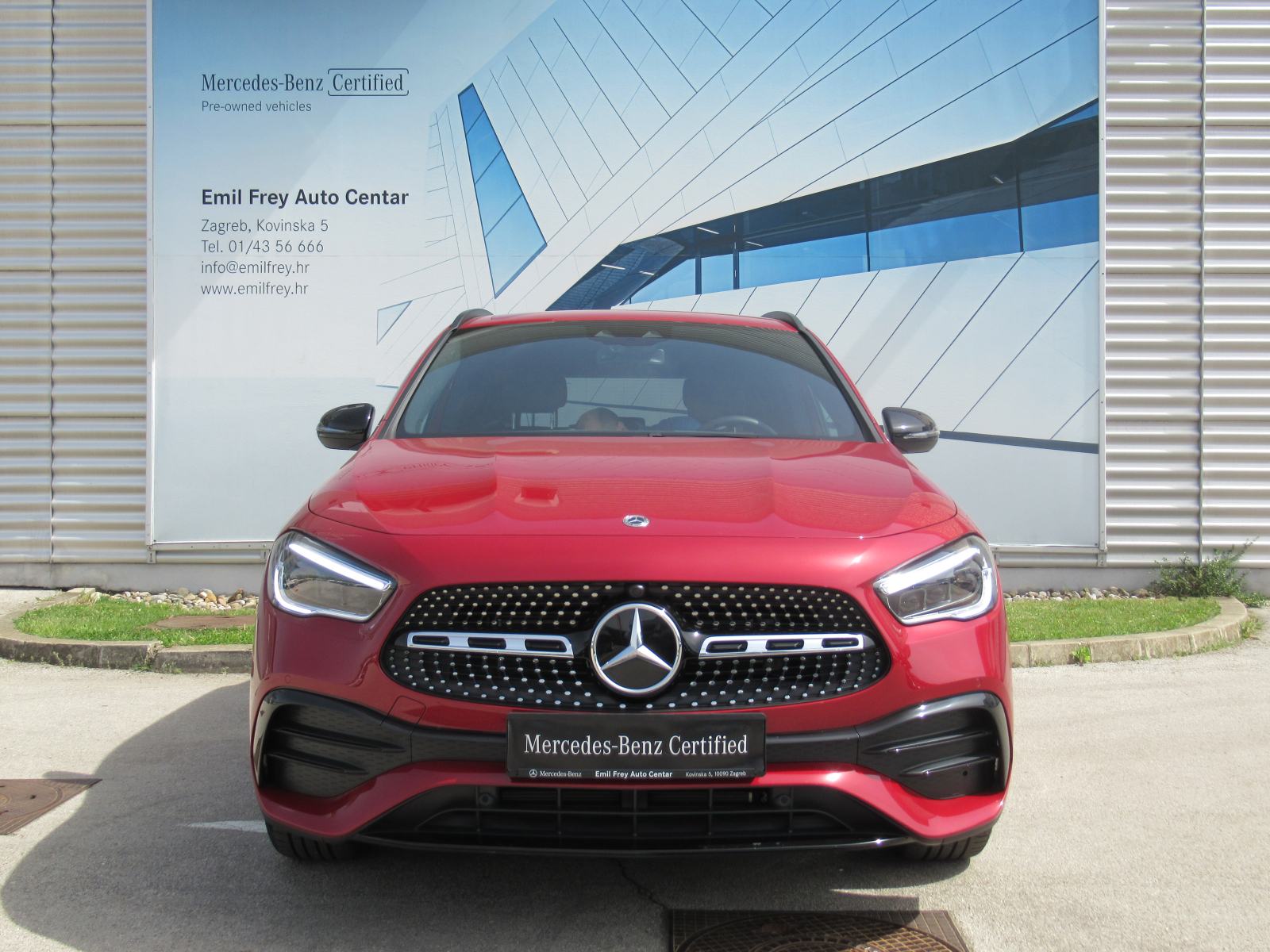Mercedes-Benz GLA 250 e Plug-in hybrid AMG Line/ Night/ Multibeam/ 20 ...