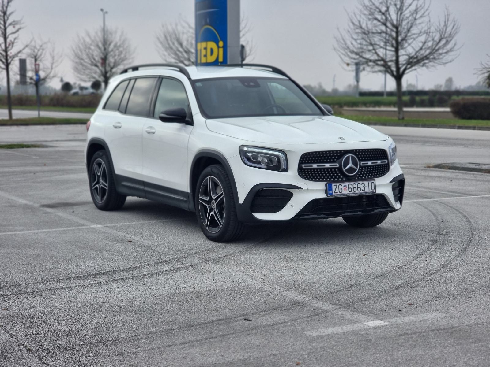 Mercedes-Benz GLB 200 D - AMG + Night paket, 2021 god.