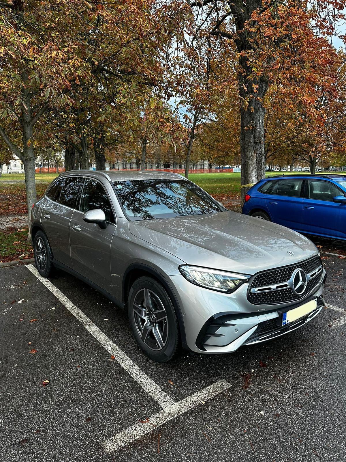Mercedes-Benz GLC 200 4MATIC automatik, 2023 god.
