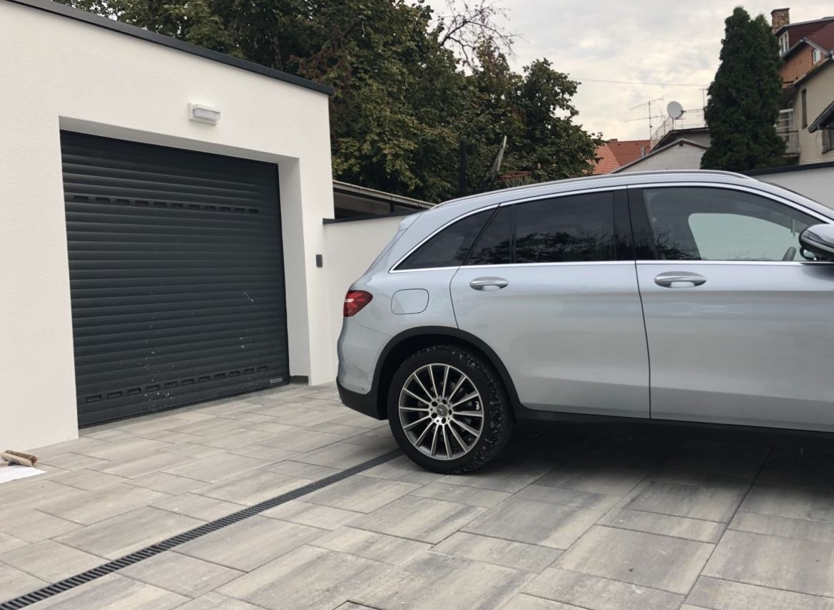 GLC 250d/AMG/zračni ovjes/Carbon unutra/Brabus tvr. mapa/auto park ...