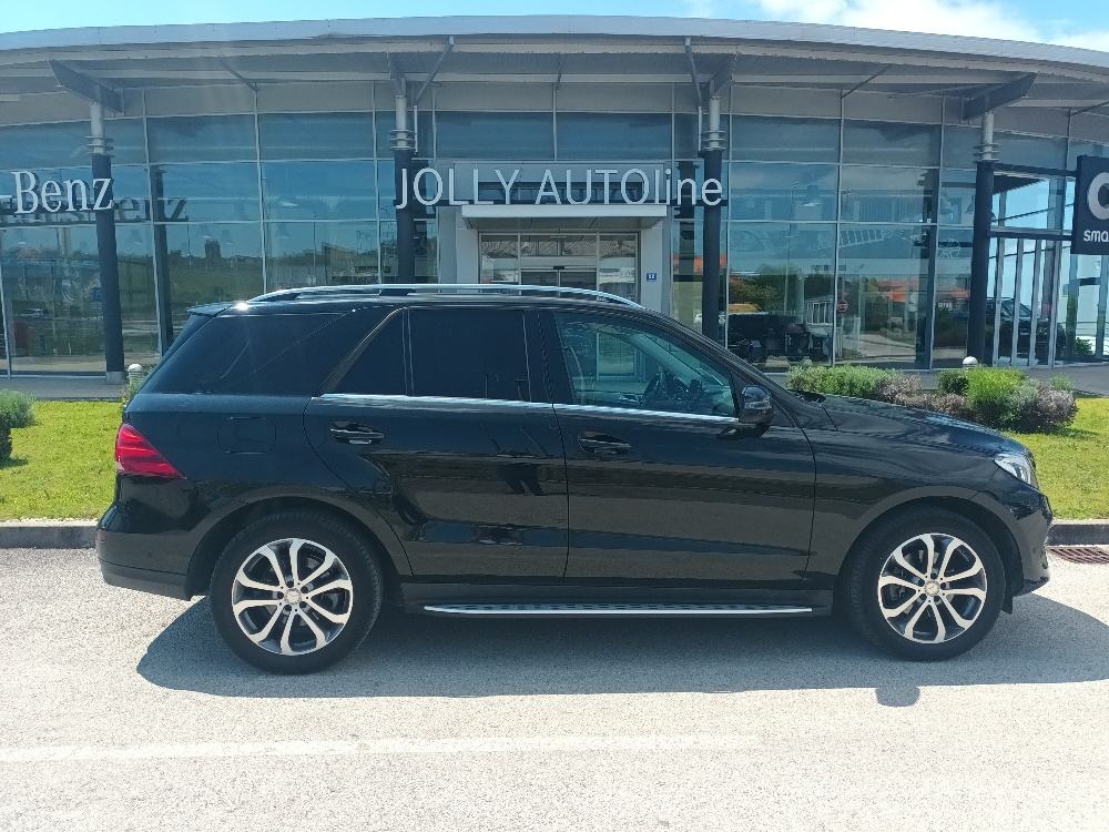 Mercedes-Benz GLE 250 d 4m USLUŽNA PRODAJA, 2015 god.