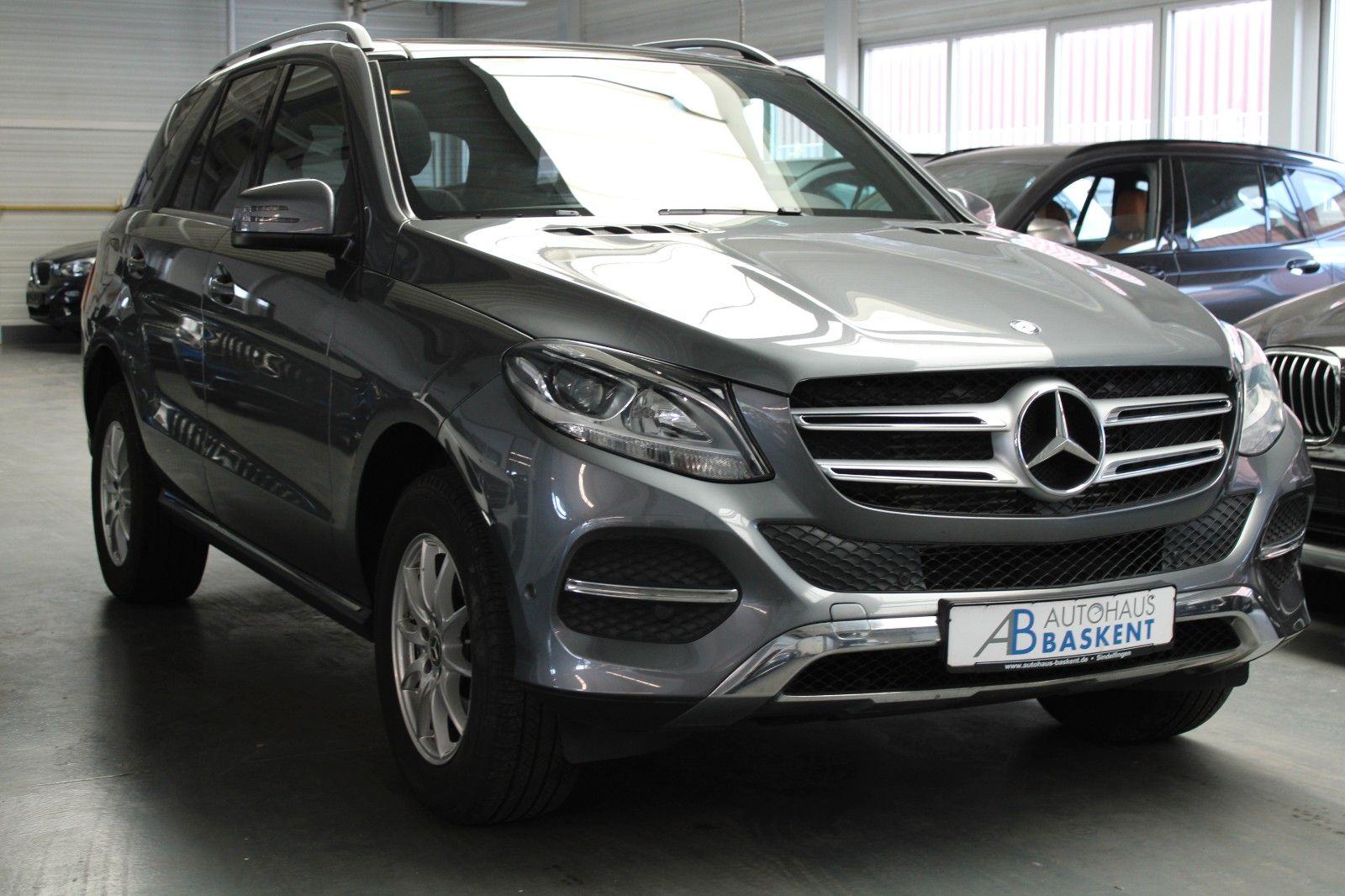 Mercedes-Benz GLE 250d AMG-LINE PANORAMA NAVI EL. SICEVI KUKA 2017 ...