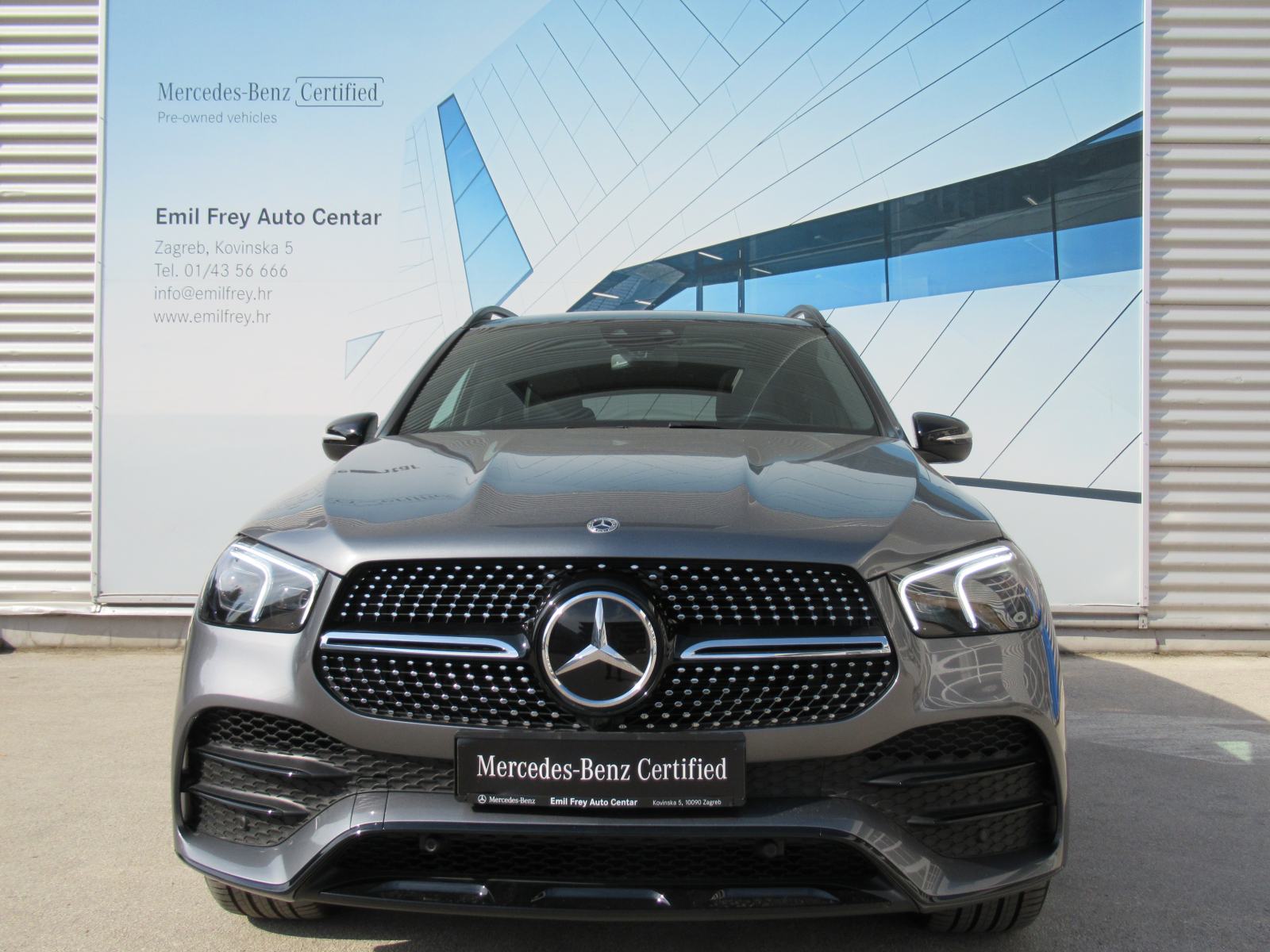 Mercedes-Benz GLE 350 d AMG Line / Night paket / Panorama, 2021 god.