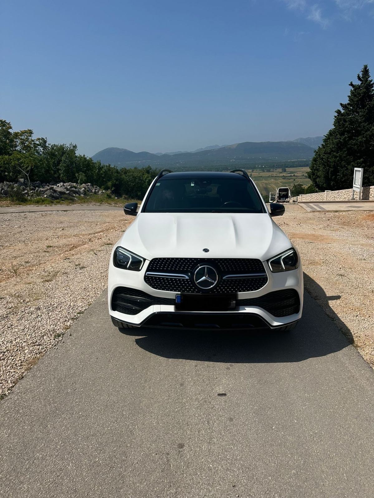 Mercedes-Benz GLE 400d AMG, 2023 god.