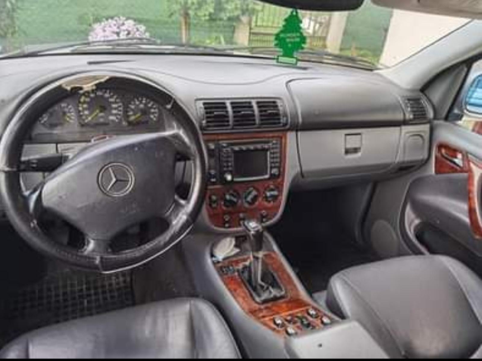 Mercedes-Benz ML 230, 1998 god.