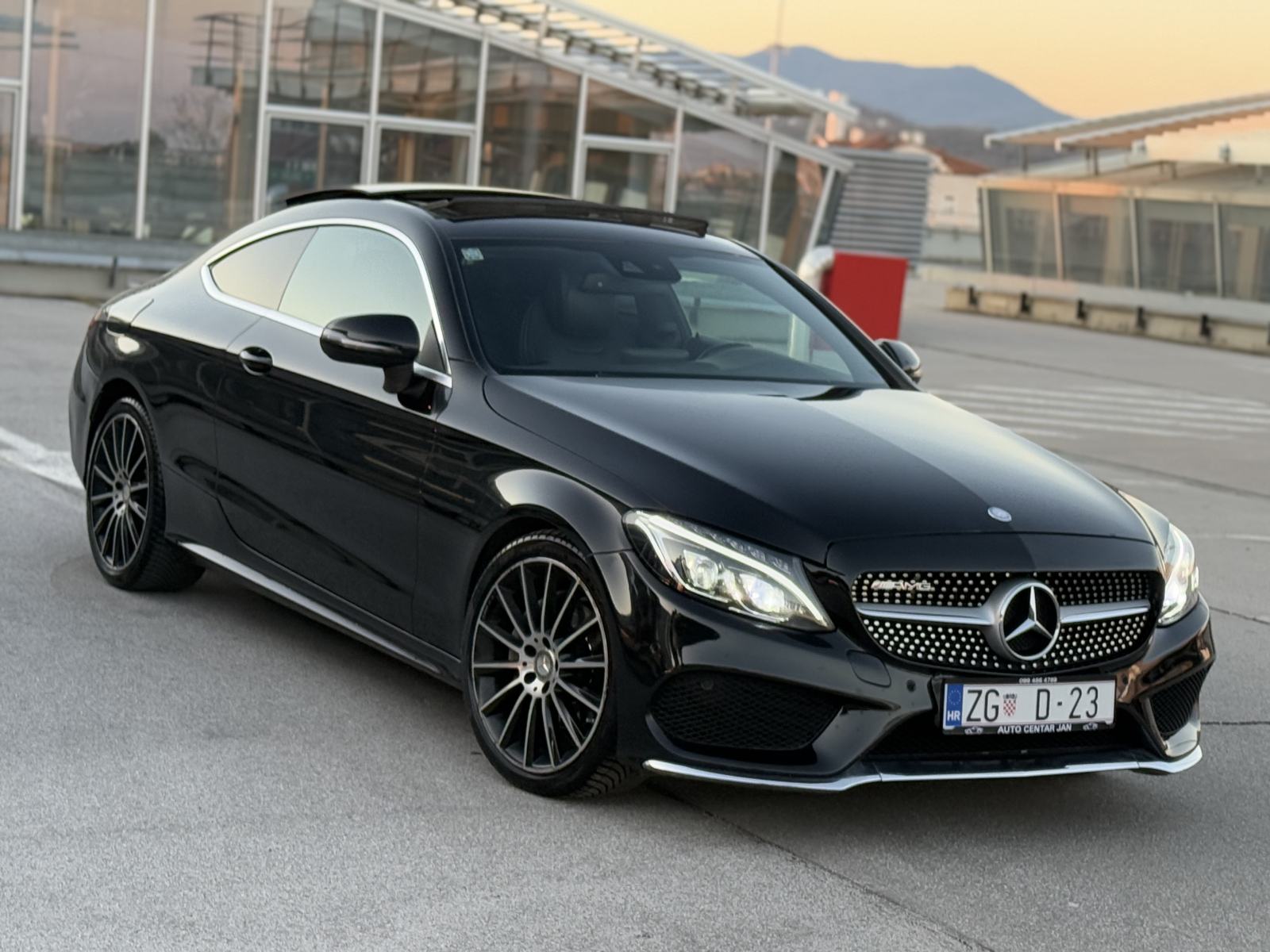 MERCEDES C COUPE 220 •• AMG •• PANORAMA •• AMBIENT • MOG ZAMJENA ...