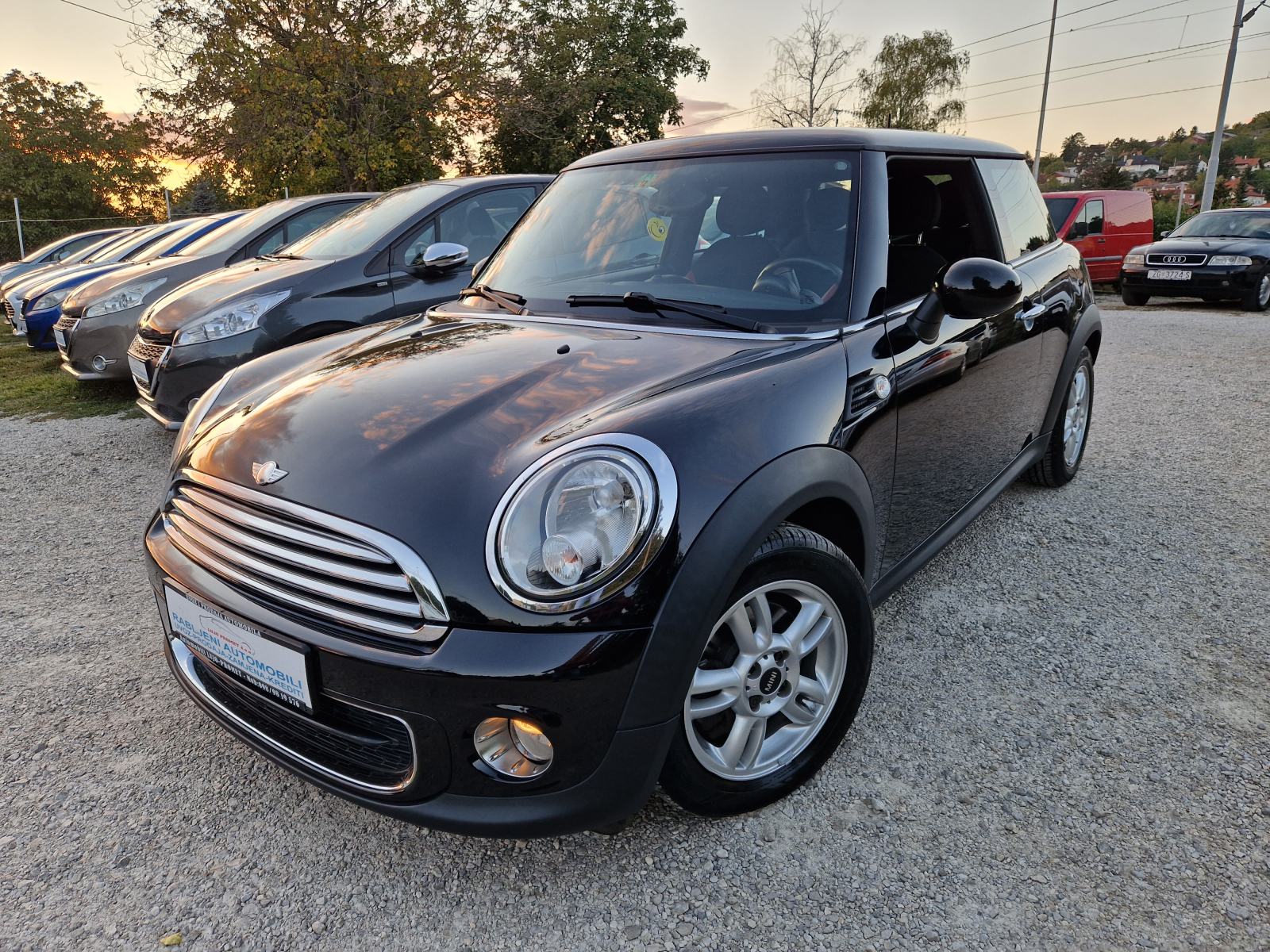 MINI Cooper 1.6 D-VELIKI+MALI SERVIS-90 KS-MODEL 2012.-TOP, 2011 god.