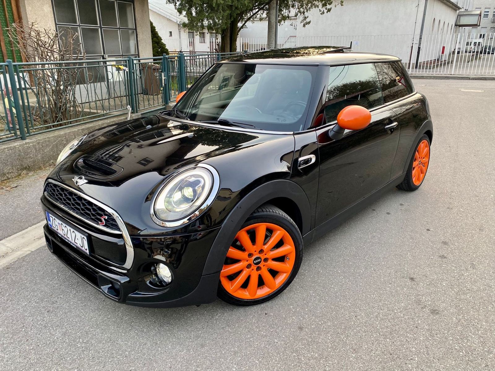 MINI Cooper Cooper S automatik, 2015 god.