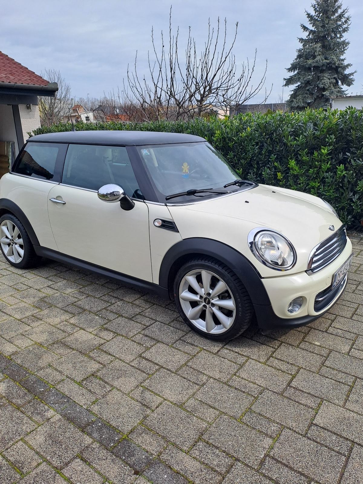 MINI Cooper D registriran do 2 mj.2026. 5 100 €, 2011 god.