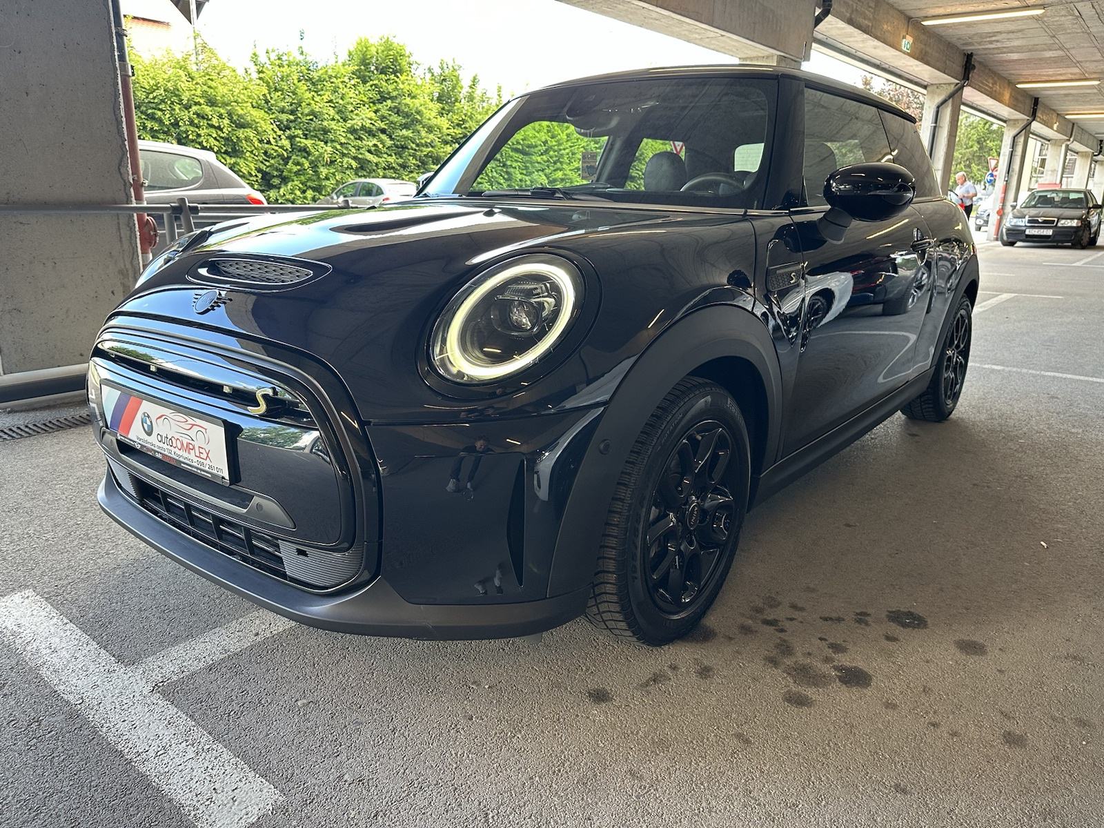MINI Cooper SE BEV LCI automatik, YOUNIQUE TRIM, Panorama, Full oprema ...