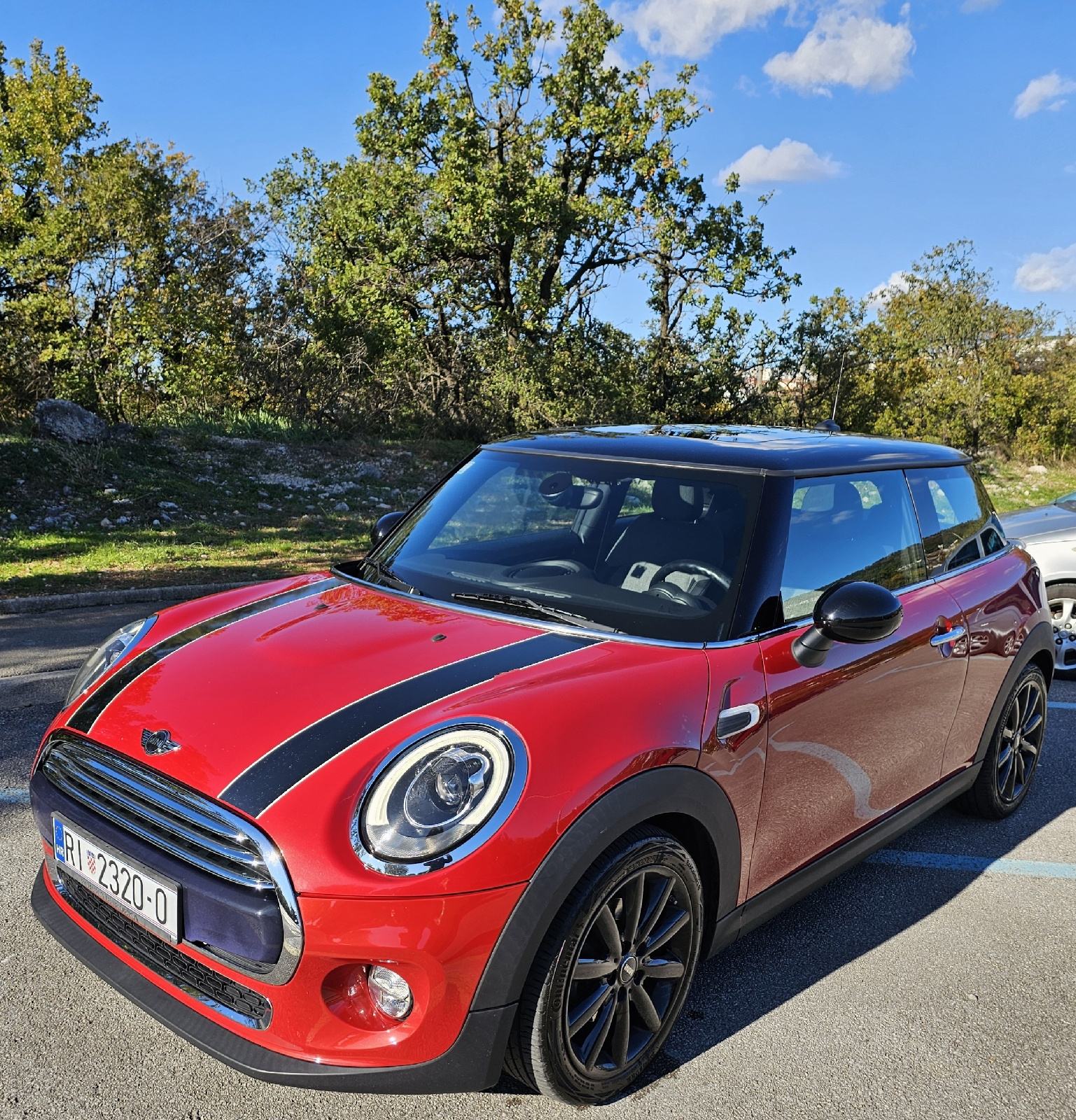 MINI Cooper Sport Edition Automatic, 2016 god.