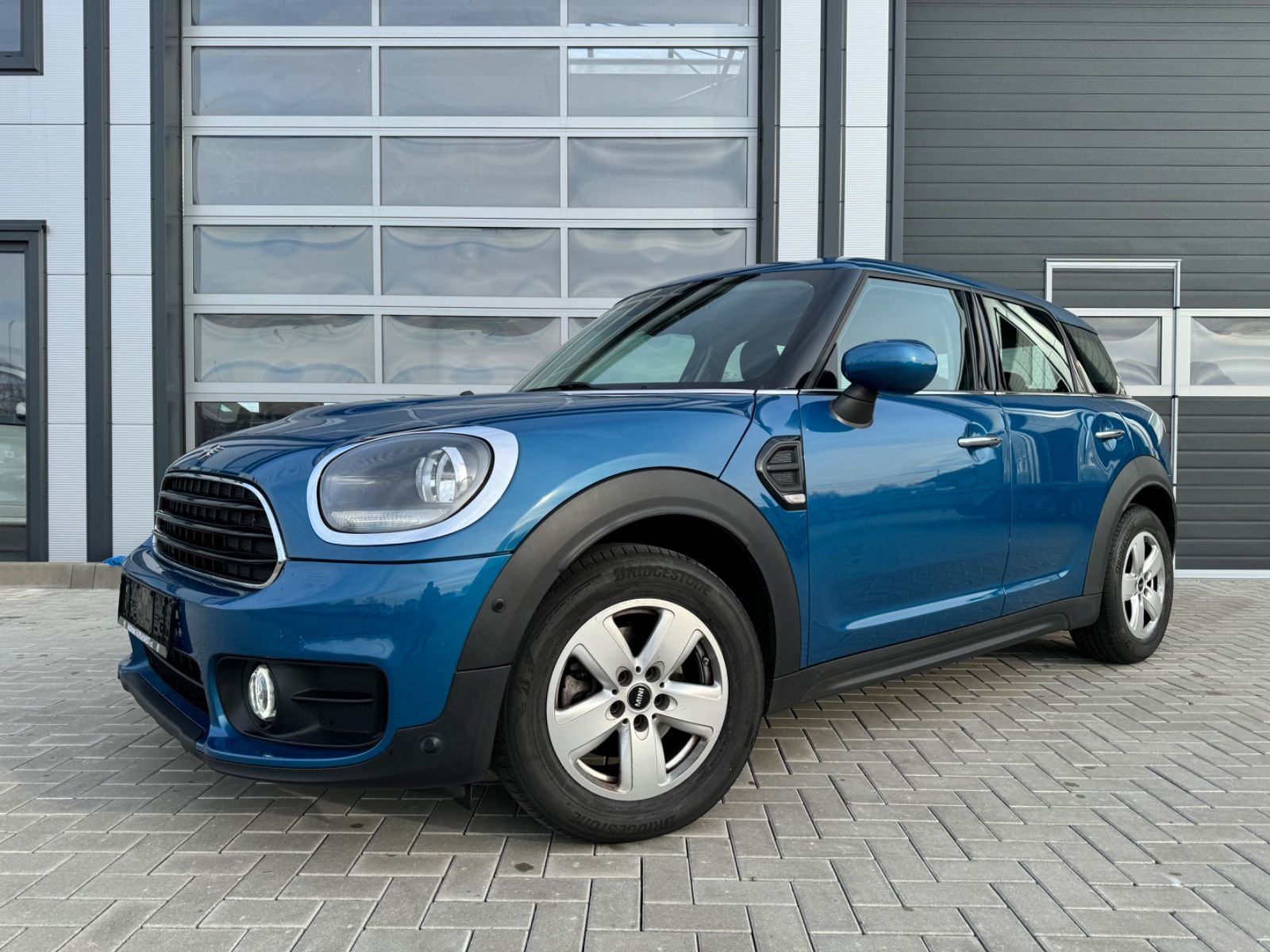 MINI Countryman One D 116KS AUTOM.KLIMA NAVI APPLE 1.VL. 2020 GOD ...