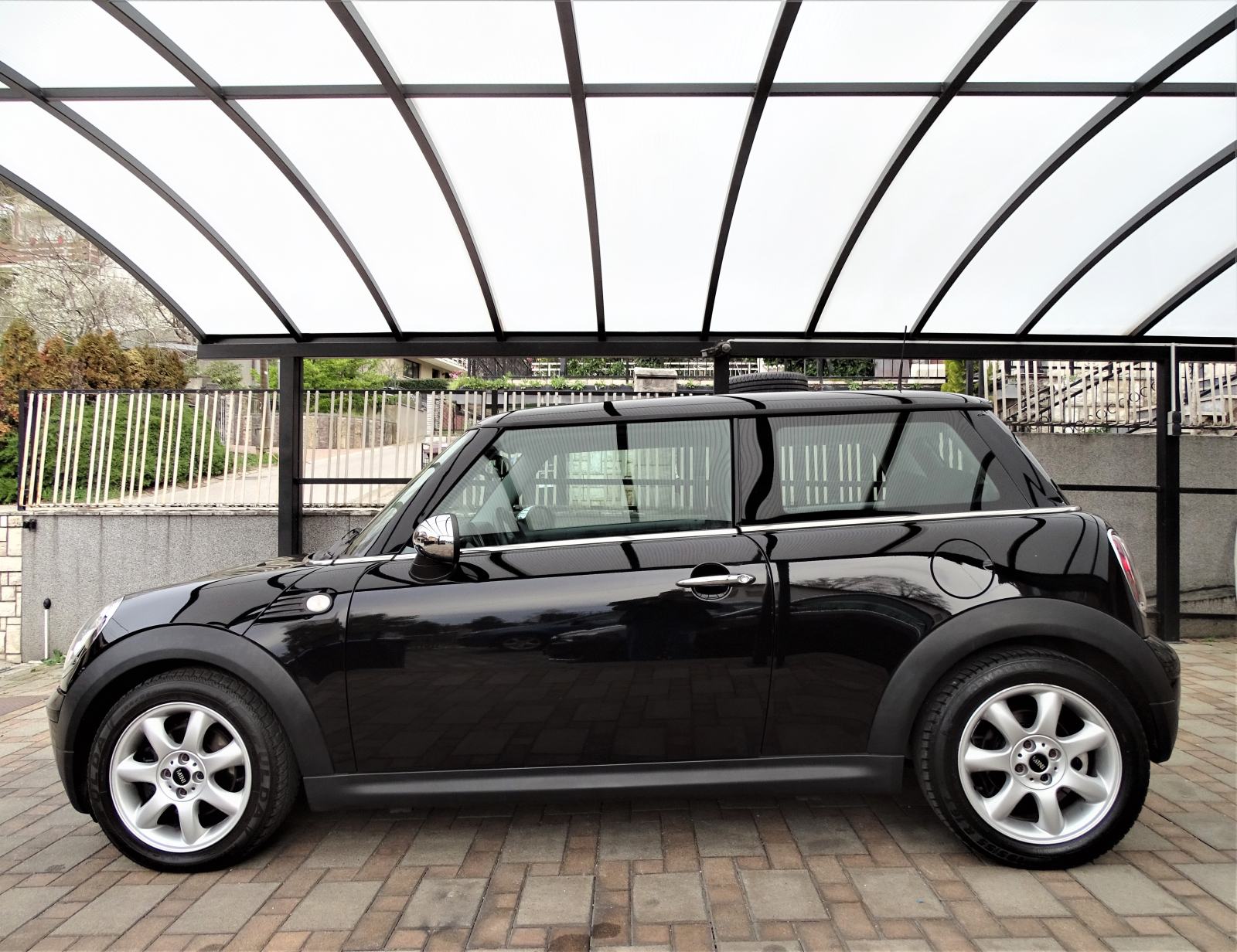 MINI One 1.4i 2009 BI-XENON, PANORAMA, ALU 16, VELIKI SERVIS, ODLIČAN ...