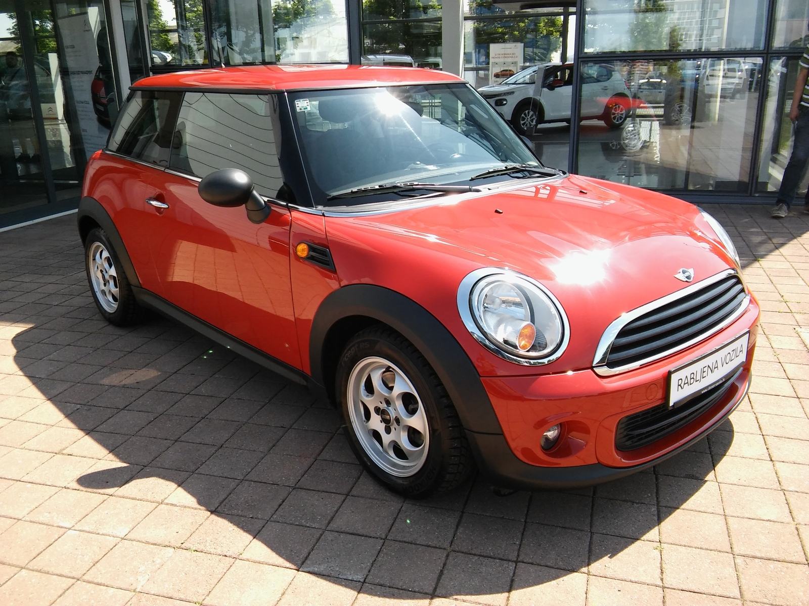Mini ONE 1.6 16V, 2013 god.