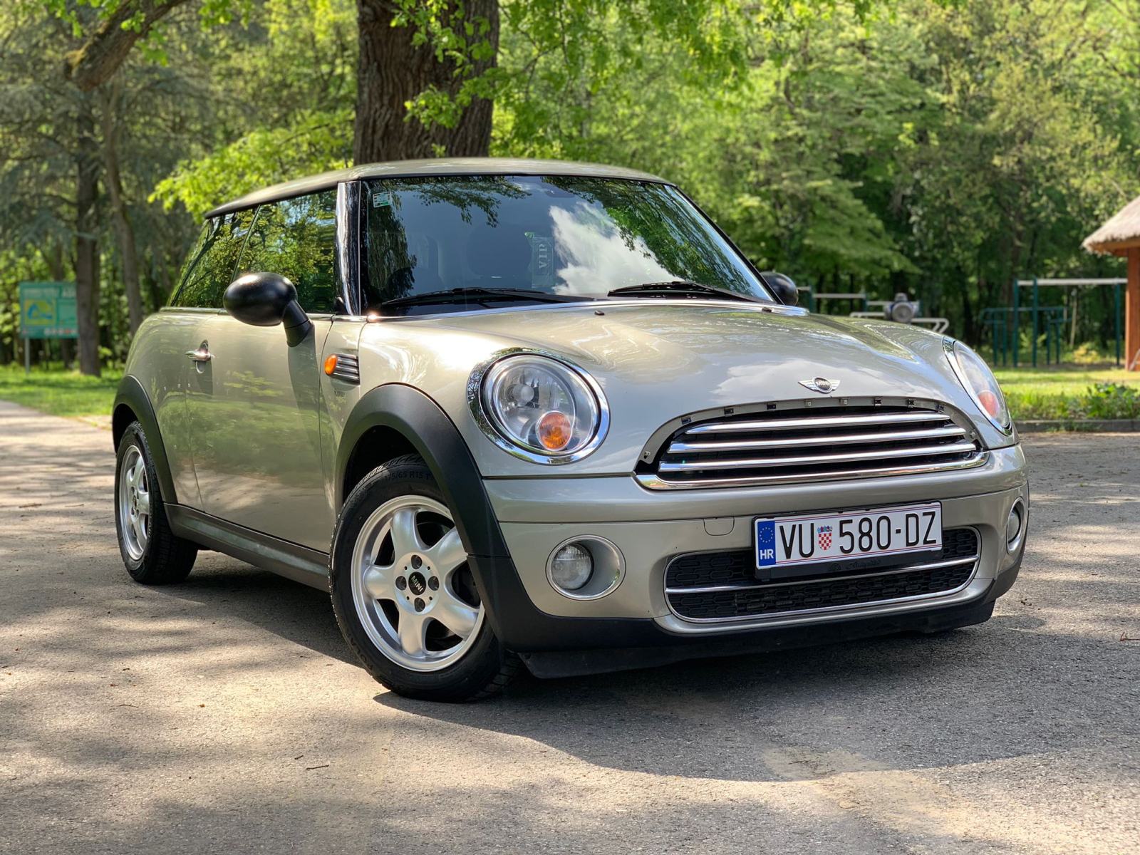 MINI One 1.6 d, 2009 god.