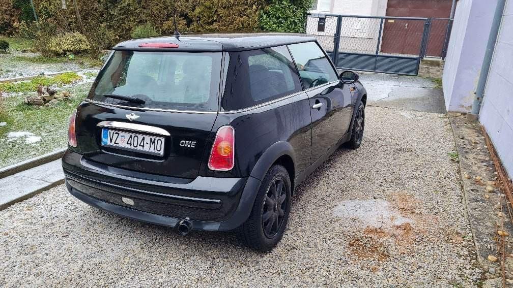 MINI One 1.6, 2002 god.