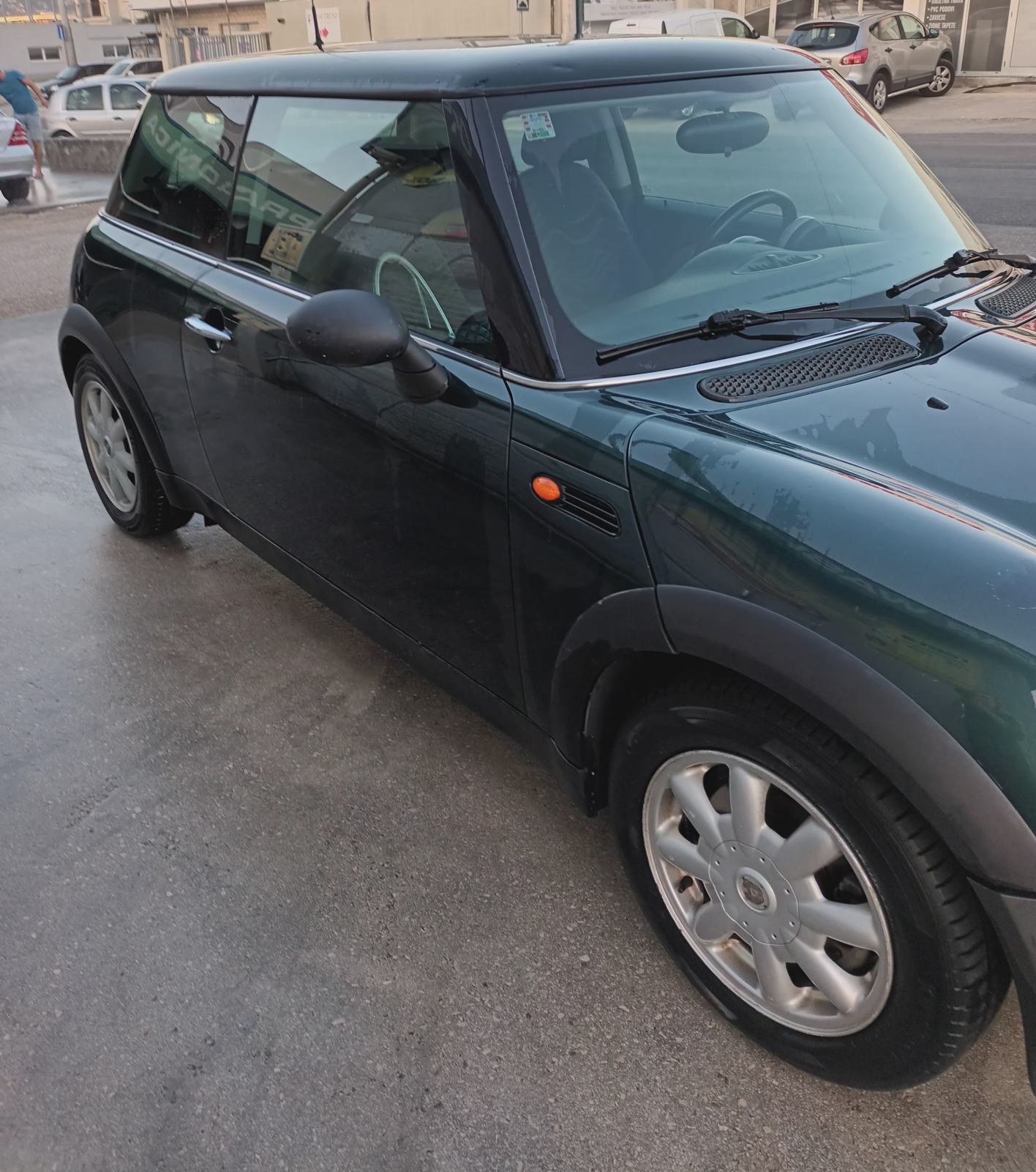 MINI One 1.6, 2003 god.