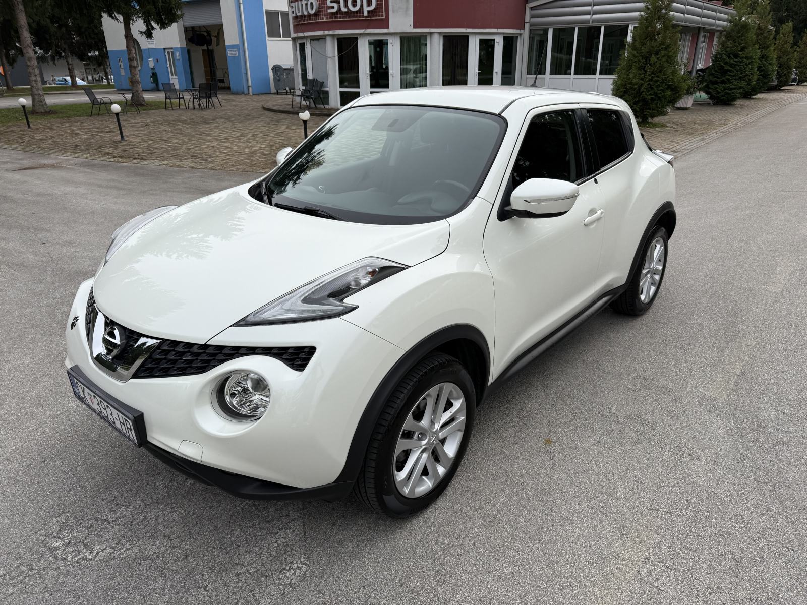 Nissan Juke 1.2 DIG-T, 90000km, prvi vl., servisna, kamera, navi, 2018 god.