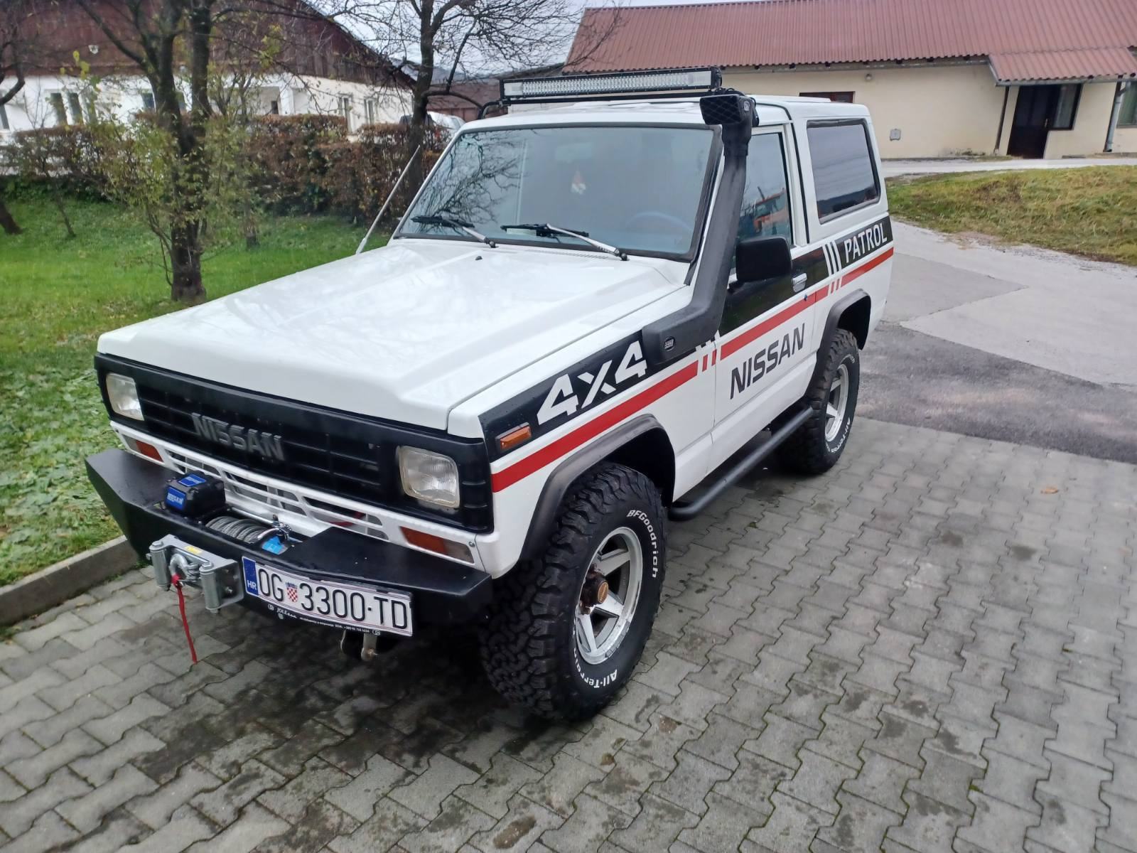 Nissan Patrol 3.3 td, 1986 god.