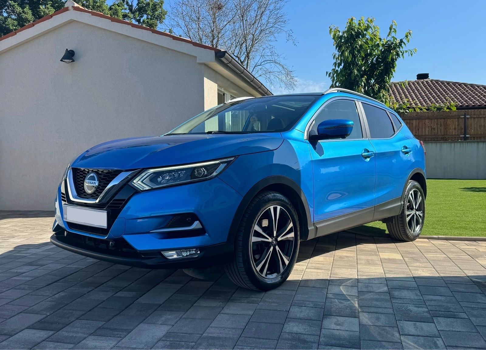 Nissan Qashqai Automatik Benziner