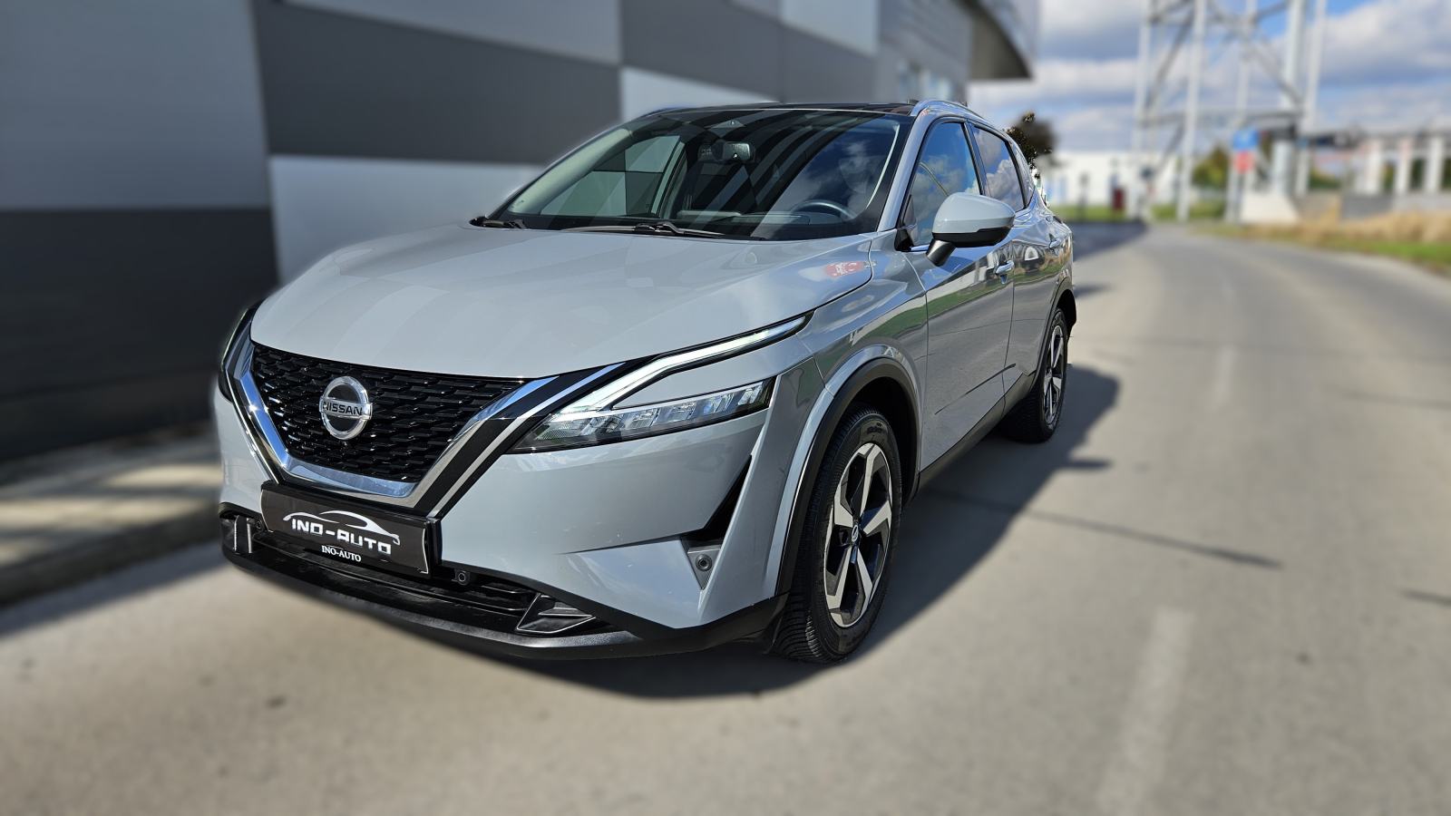 Nissan Qashqai N-CONNECTA 1.3 DIG-T Mild-HybridLED360PANORAMA, 2021 god.