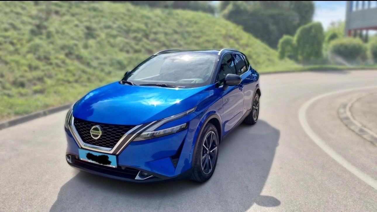 Nissan Qashqai Teknna 1.3 158 CVT 2WD, 2022 god.