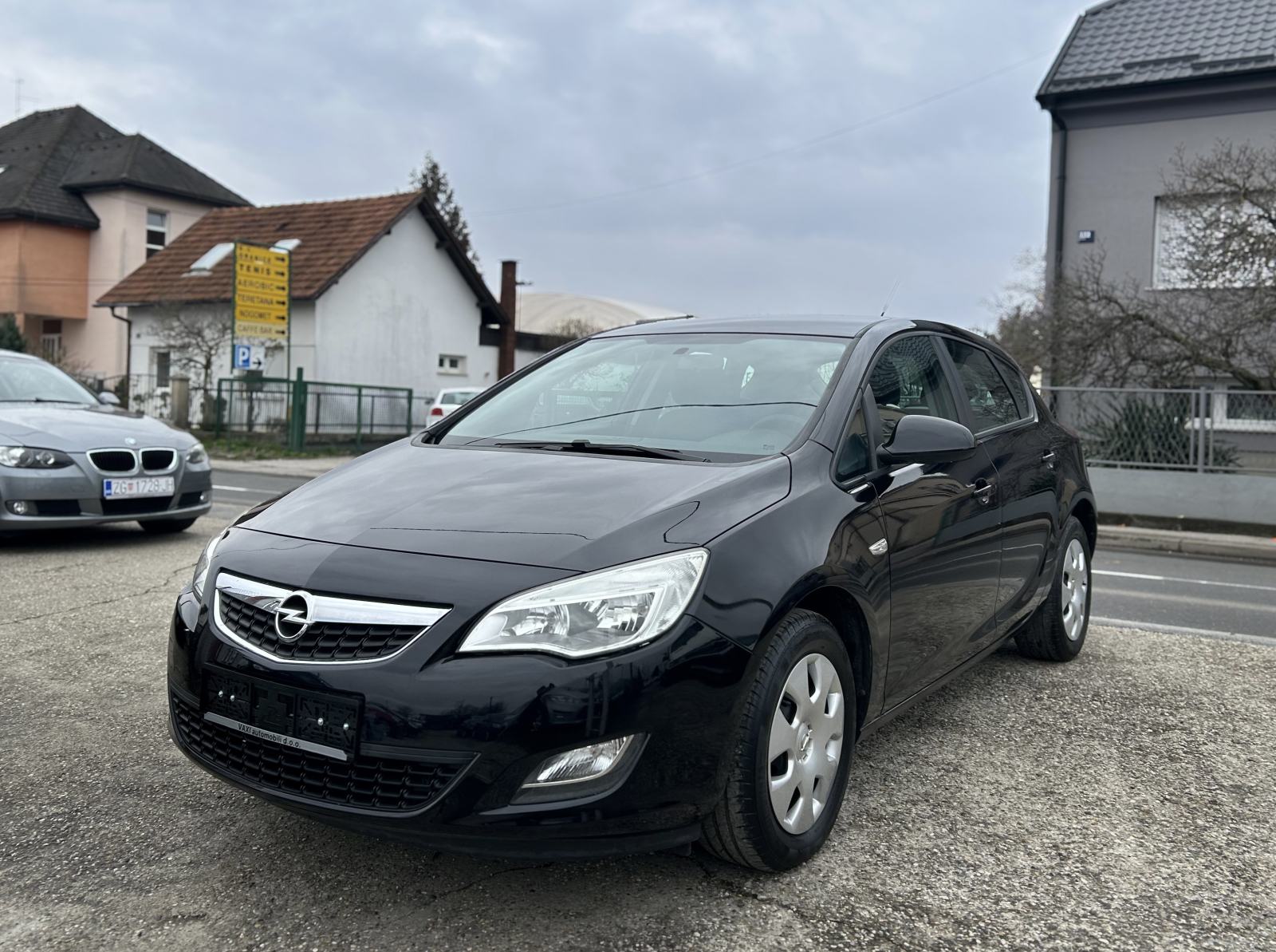 Opel Astra 1,3 CDTI samo 117.000km., 2010 god.