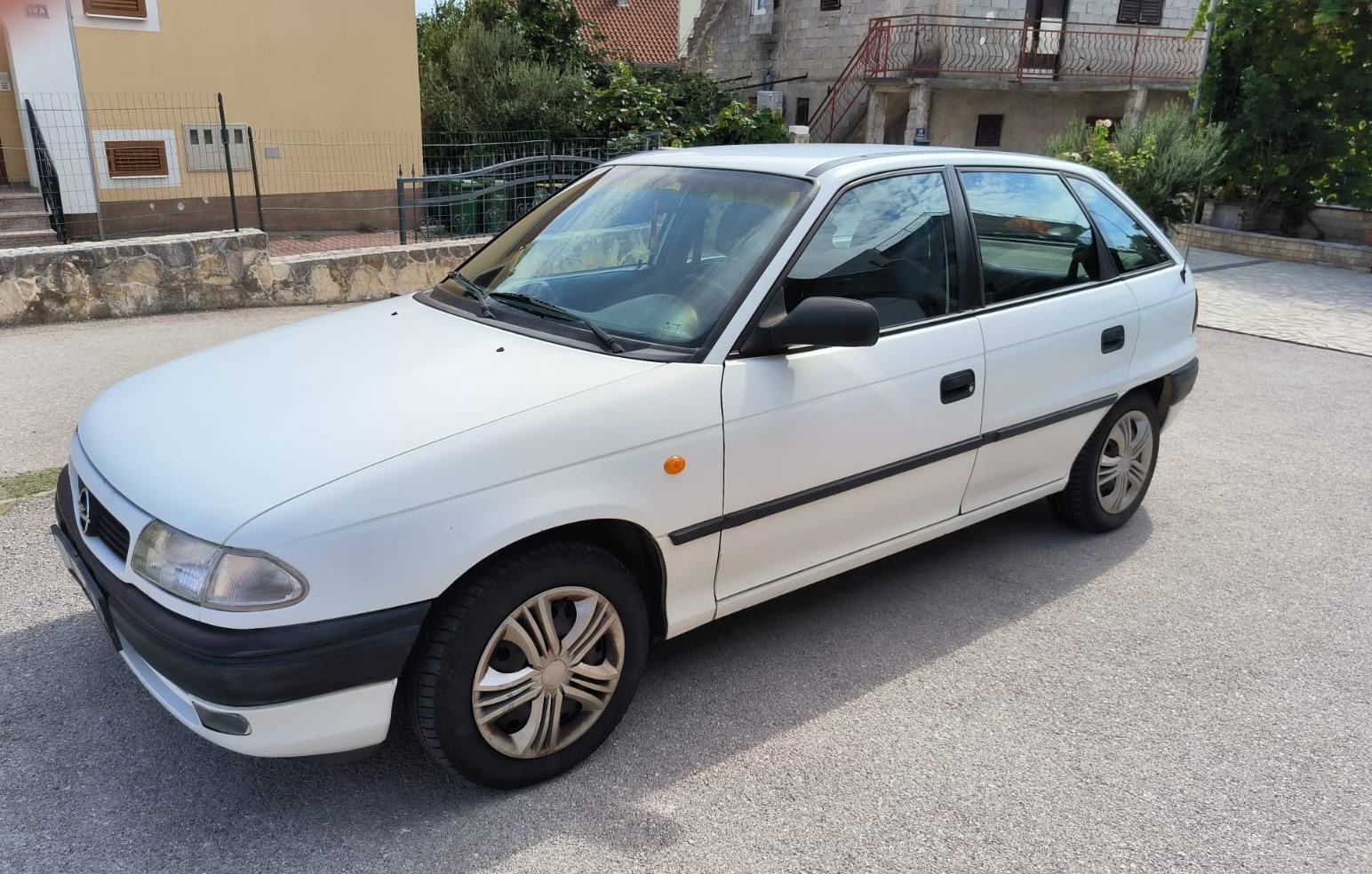 Opel Astra 1.4 GL I, 1996 god.