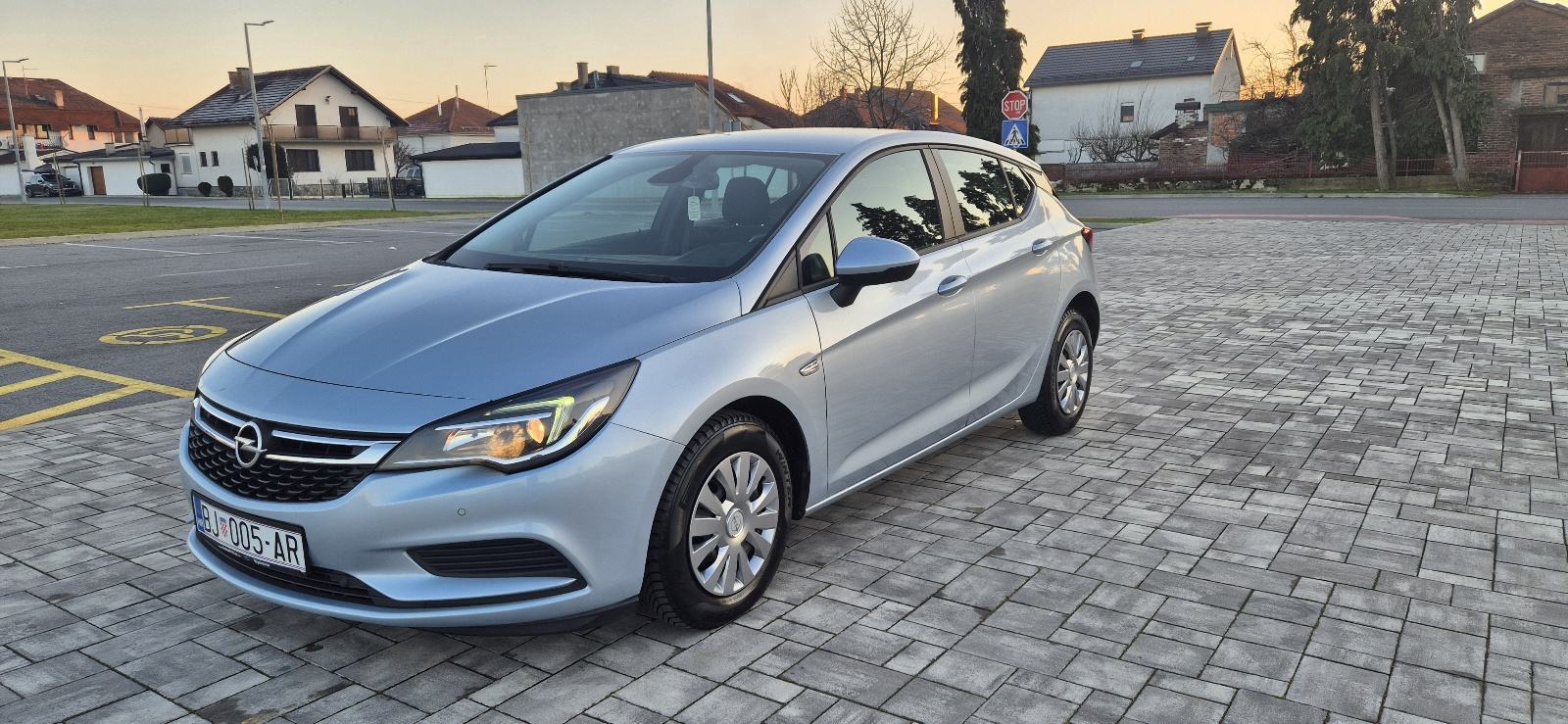 Opel Astra 1.6 CDTI ENJOY **navi, grijanje sjedala, reg.12/2025 ...