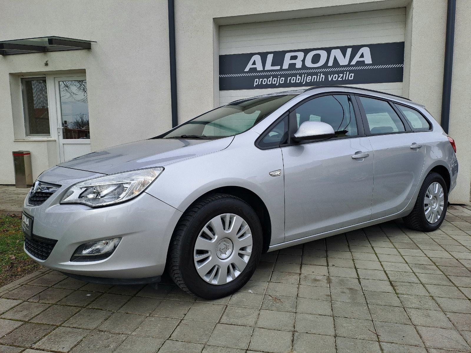 Opel Astra 1.7 CDTi*JAMSTVO*NOVI ZUPCASTI* NAVI,WEBASTO, AUT. KLIMA ...