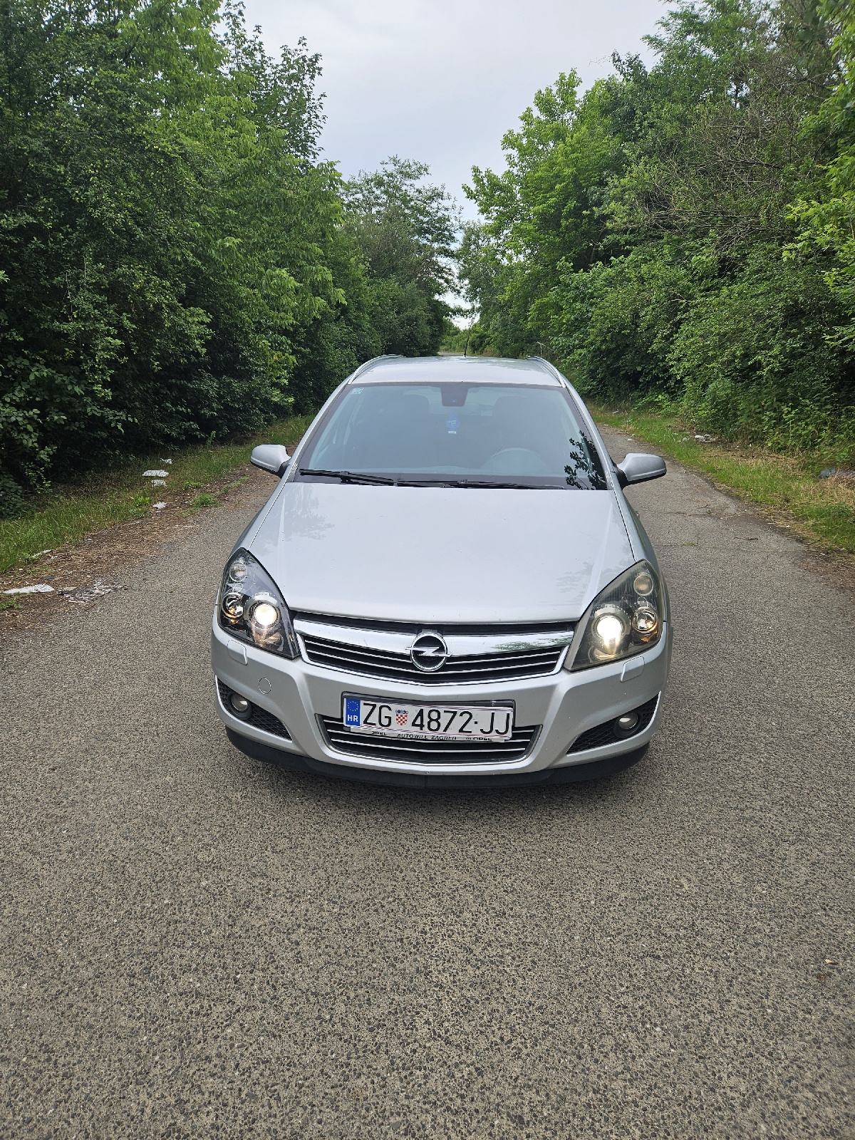 Opel Astra 1,9 CDTI, 2009 god.