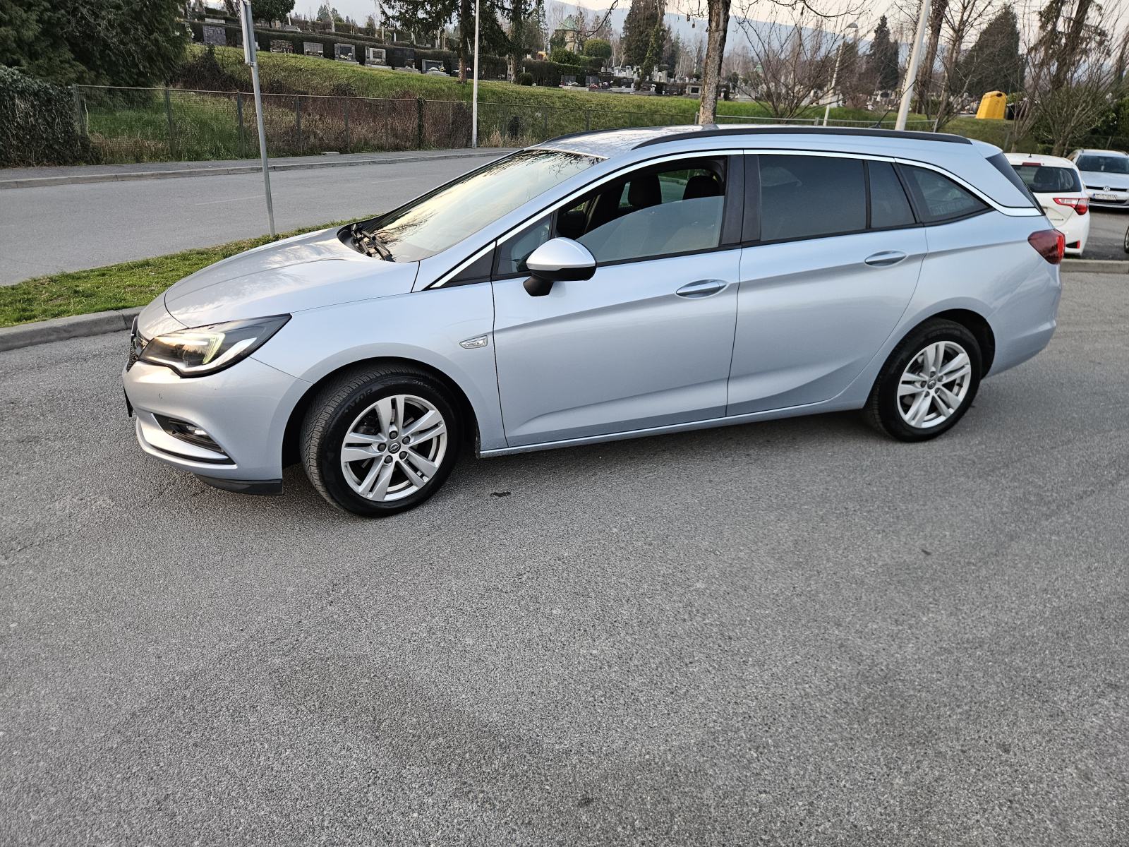 Opel Astra Karavan 1.6, 2019 god.