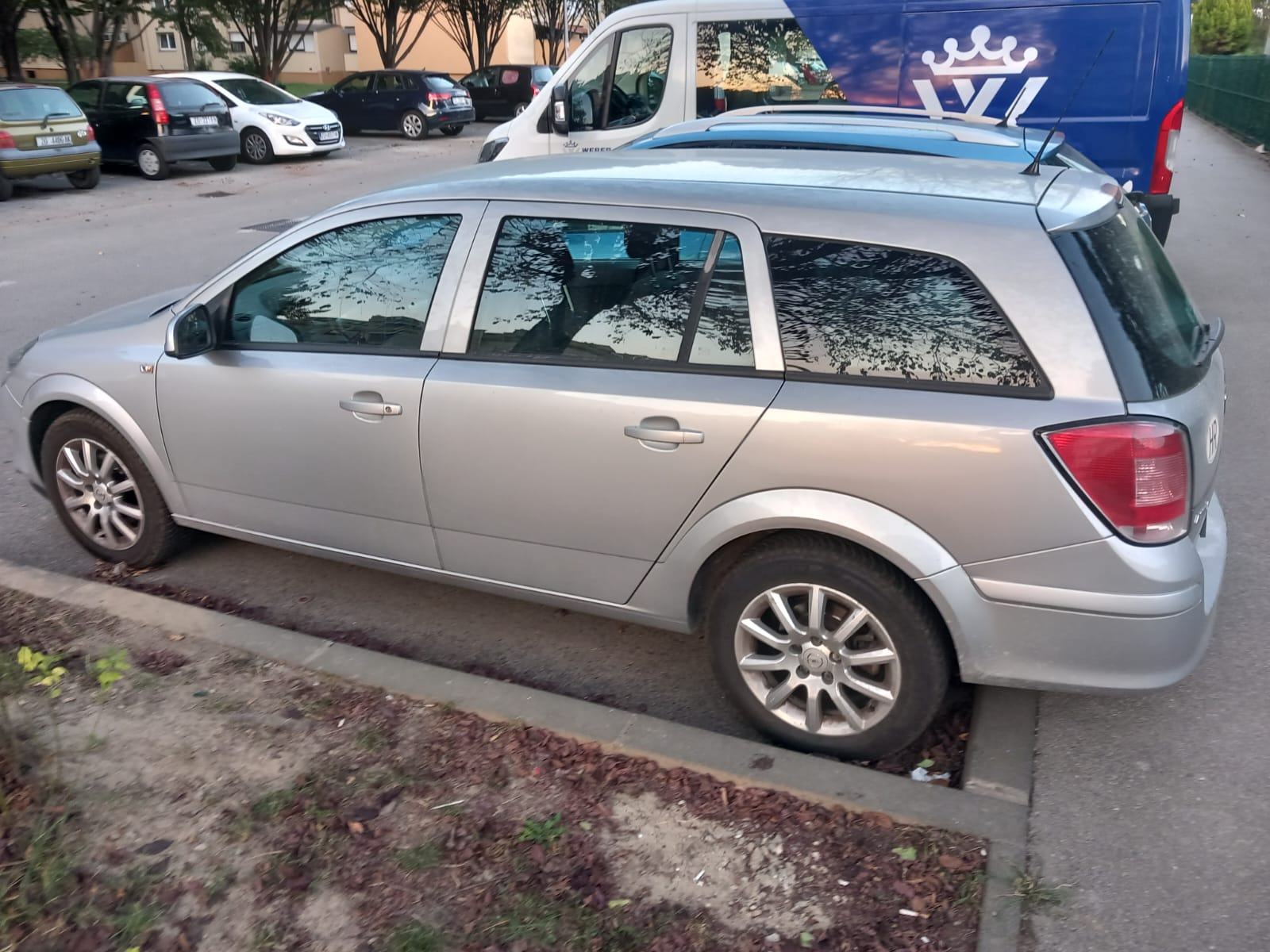 Opel Astra Karavan 1,7 CDTI prvi vlasnik, 2012 god.