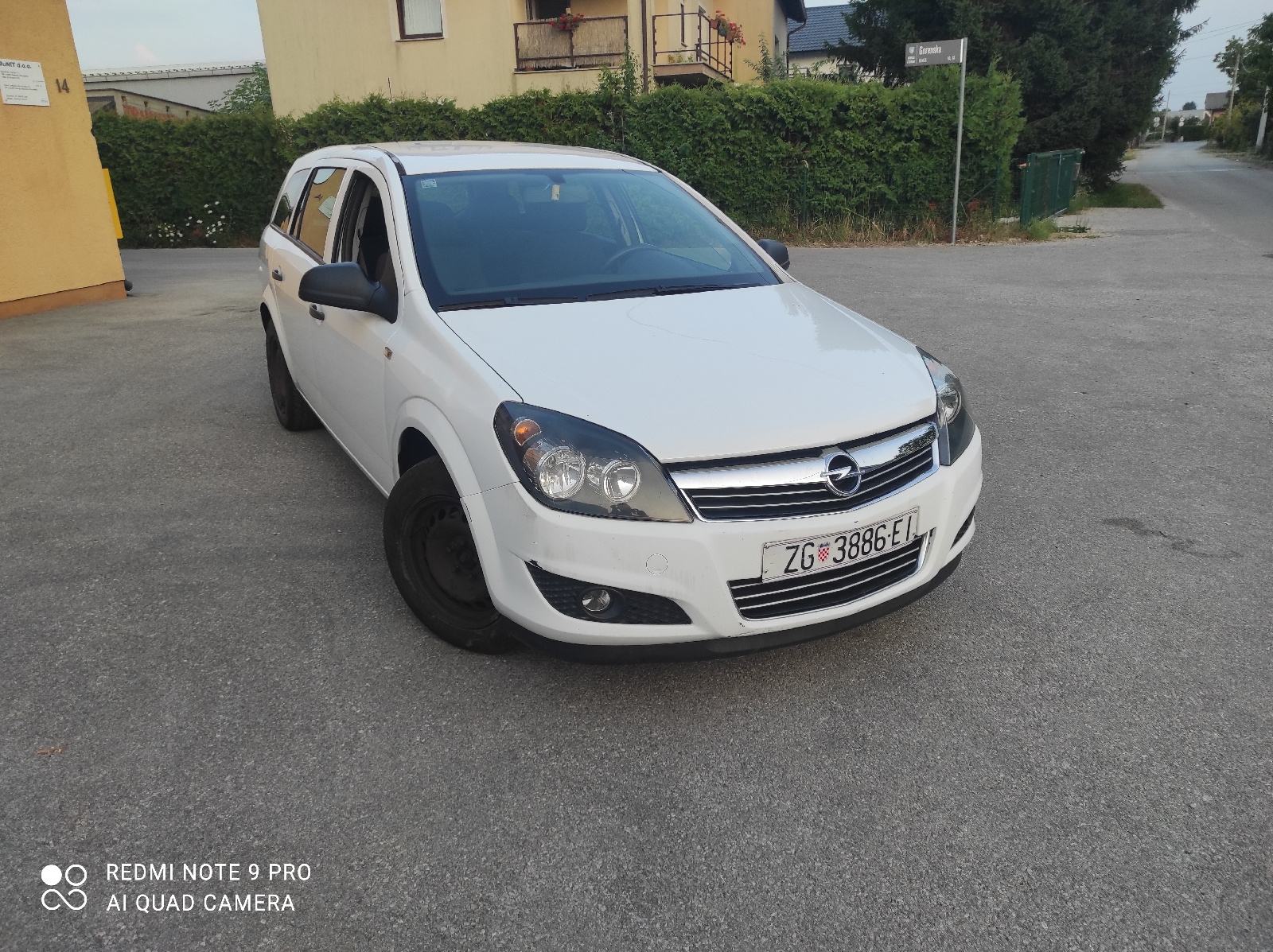 Opel Astra Karavan Caravan 1,4, 2010 god.
