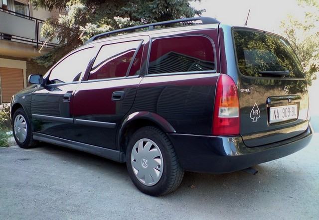 Opel Astra Karavan, 1998 god.
