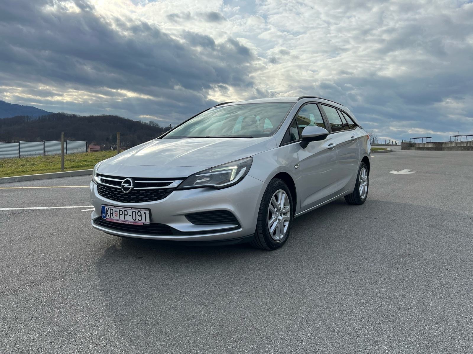 Opel Astra Van 1.6 CDTI/LED/NAVI/Alu./PDC/1.VLASNIK/TOP STANJE, 2019 god.
