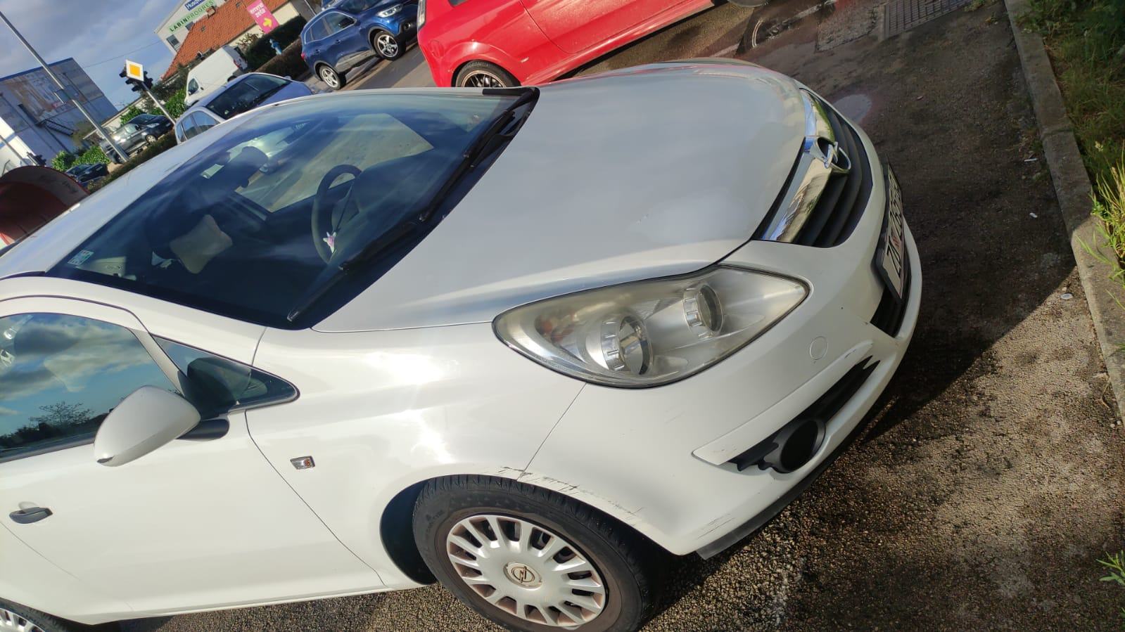 Opel Corsa 1,2 16V 3 3 VRATA REG DO 02-2026 AUTO U ZADRU ZA POGLEDAT ...