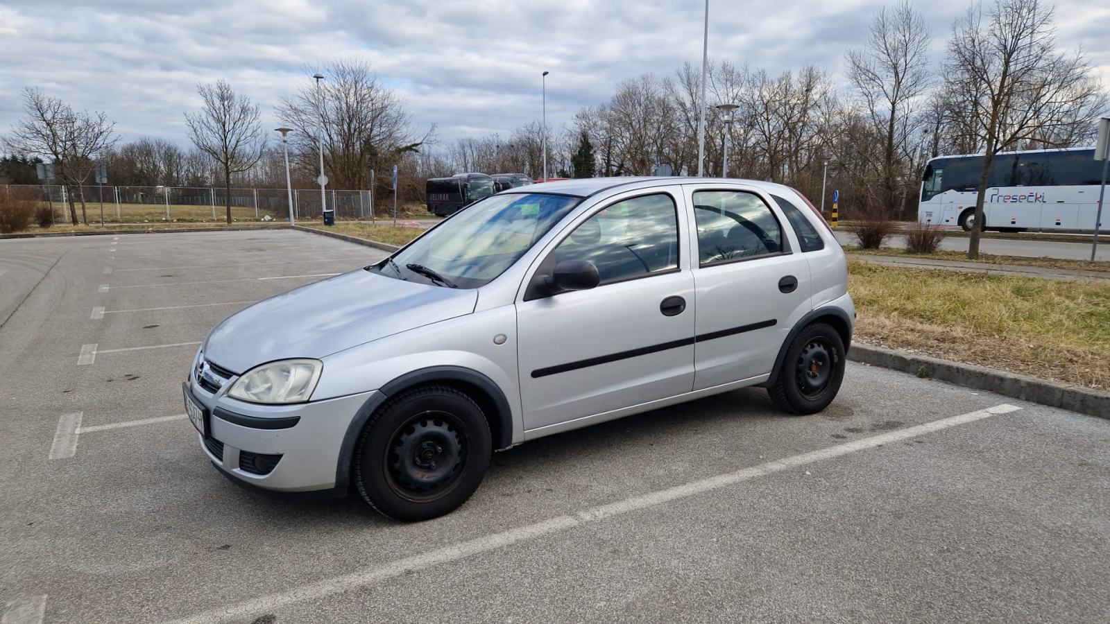 Opel Corsa 1.2 16V reg. do 02/2025, 2005 god.