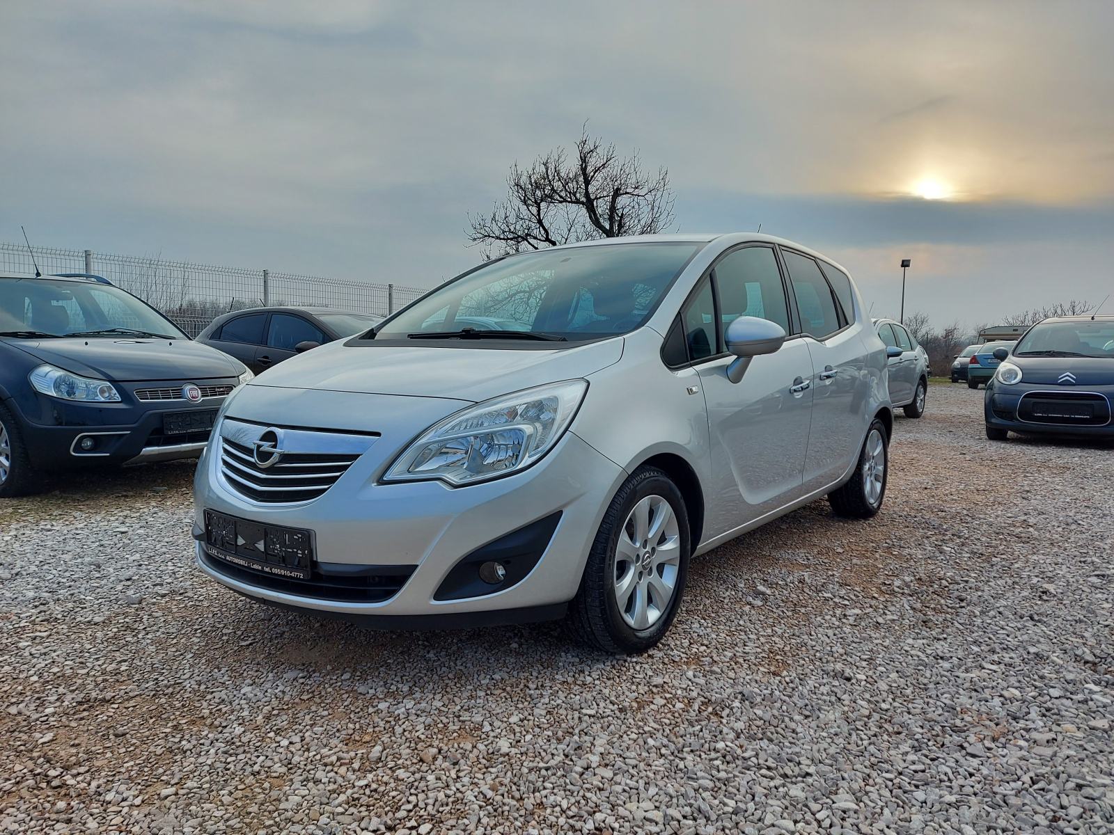 Opel Meriva 1,4 Turbo + PLIN, COSMO, Servisna sve u Opel-u TOP STANJE ...