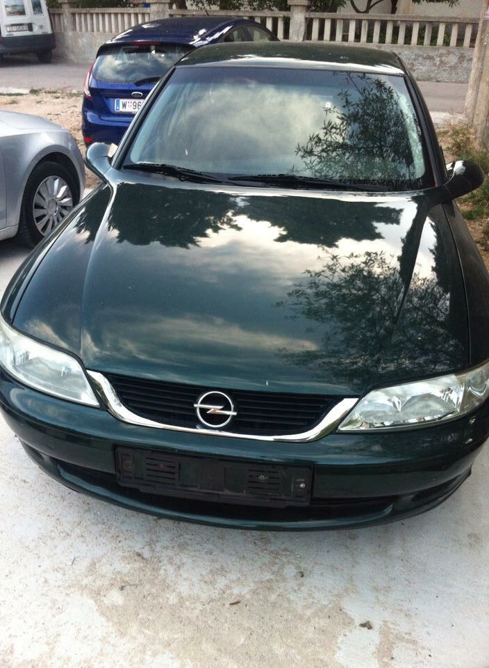 Opel Vectra CD 2,0 i 16V, 1999 god.