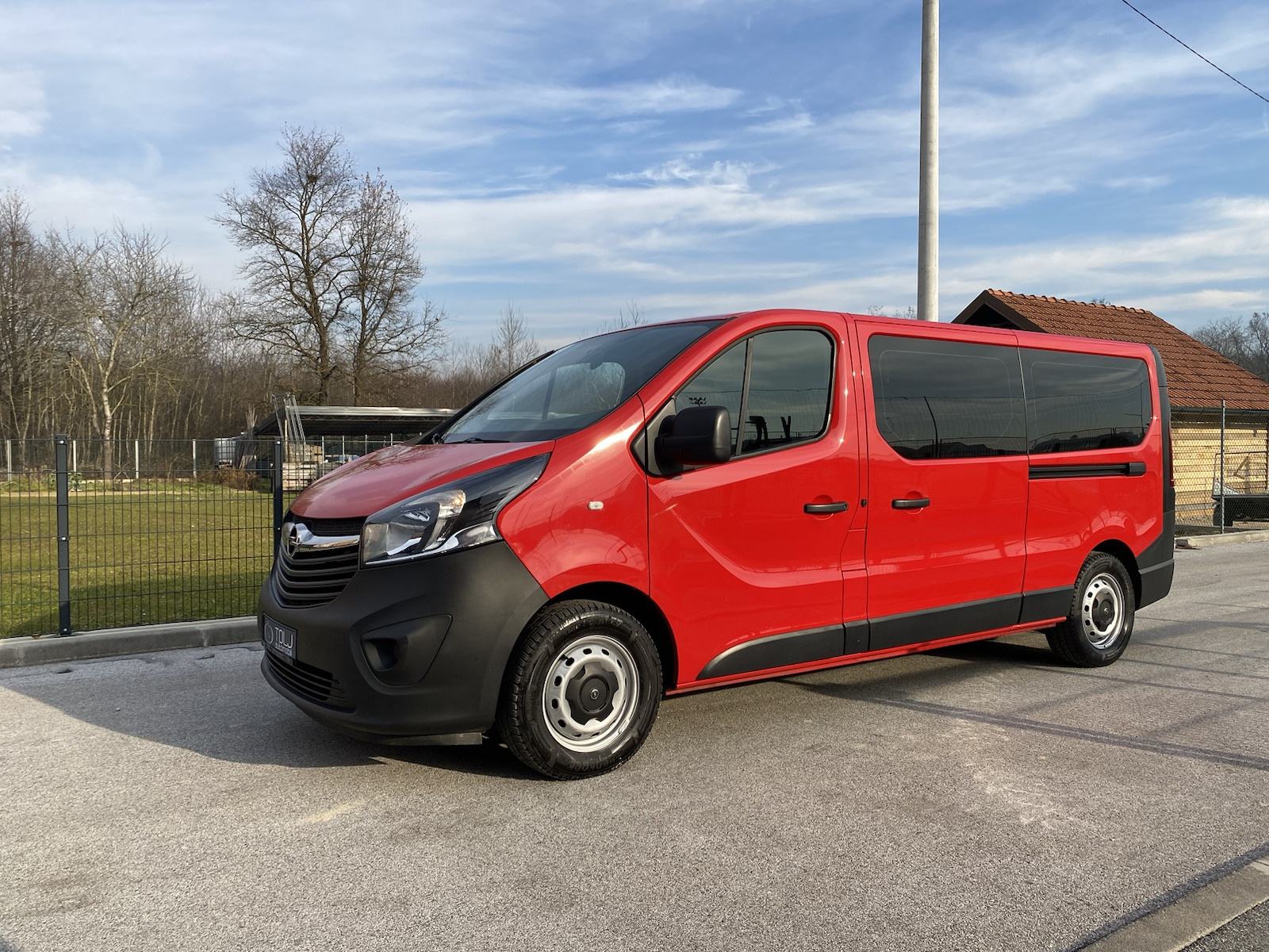Opel Vivaro 1,6CDTI **7+1 SJEDALA** *NAVIGACIJA* 1. VLASNIK *U PDV-U ...
