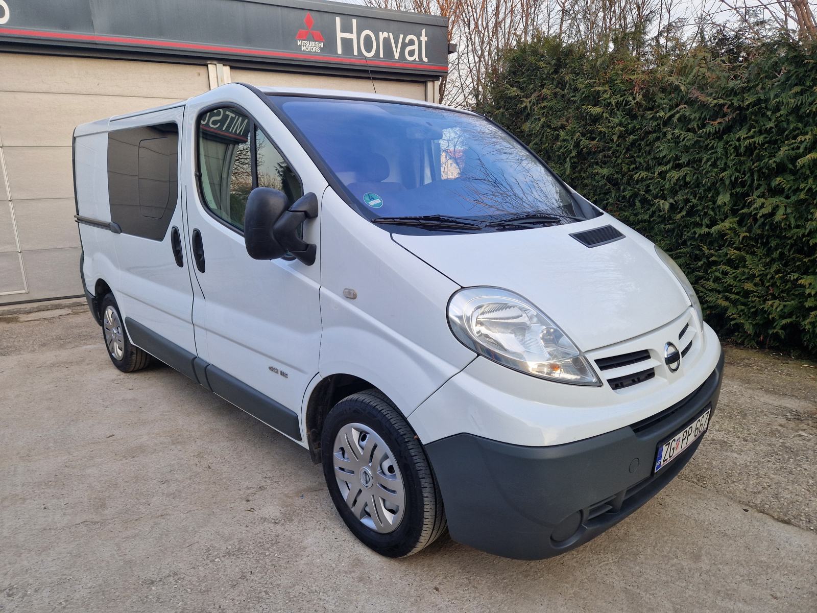 Opel Vivaro 2,0dci 2,7 t POCINČAN KUKA KLIMA KARTICE 36 MJ, 2012 god.