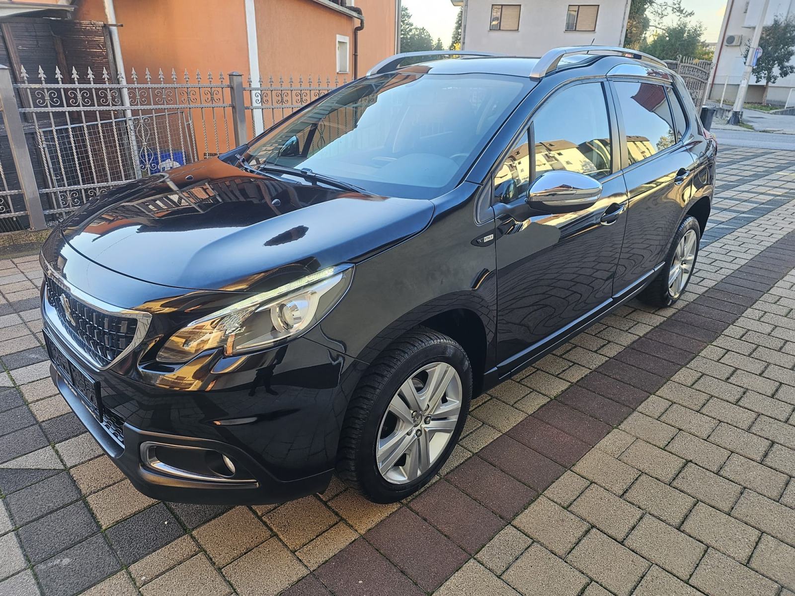 Peugeot 2008 1,6 BlueHDI STYLE TOP STANJE, 2018 god.