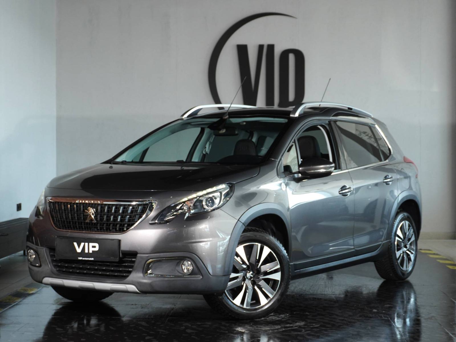 Peugeot 2008 2008 1,2 PureTech 82 Style, 2018 god.