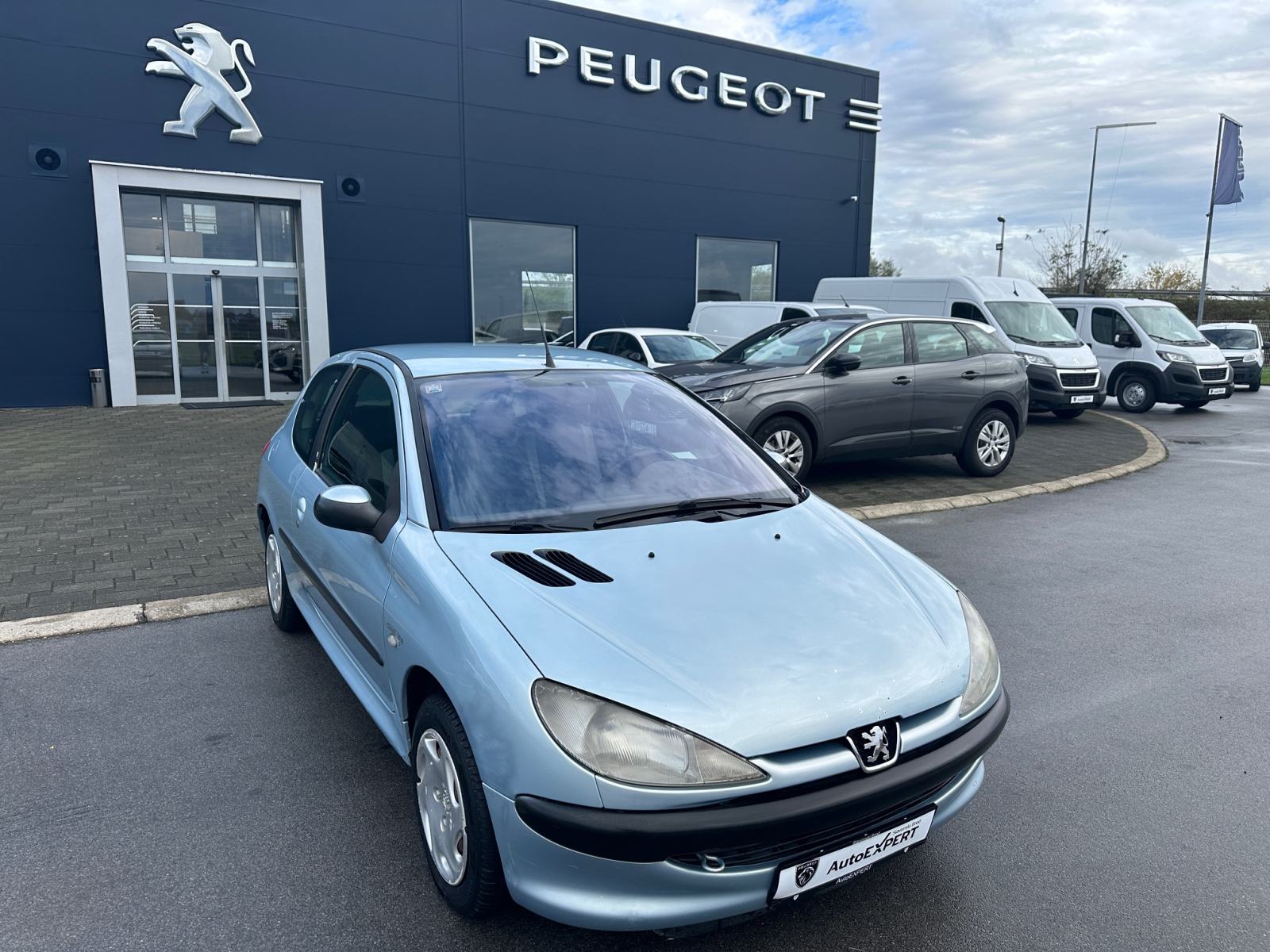 Peugeot 206 1,4, KLIMA, 3 VRATA, ZIMSKE GUME, REG 05/2024, 2002 god.
